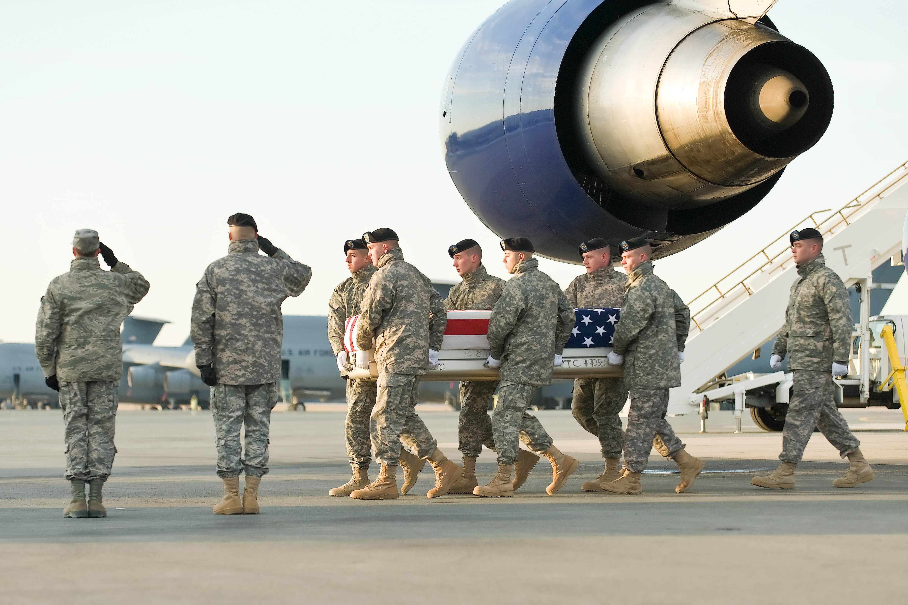Army Pfc. Amy R. Sinkler honored in dignified transfer Jan. 22 > Air ...