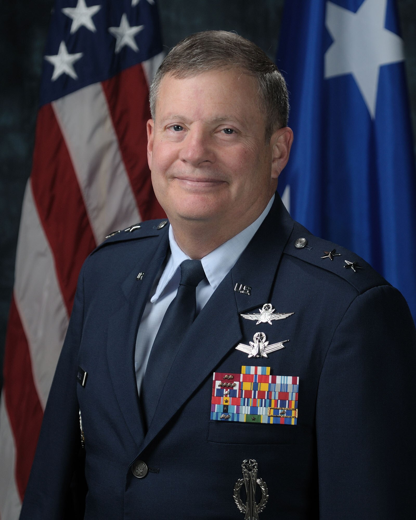 MAJOR GENERAL RICHARD E. WEBBER > Air Force > Biography Display