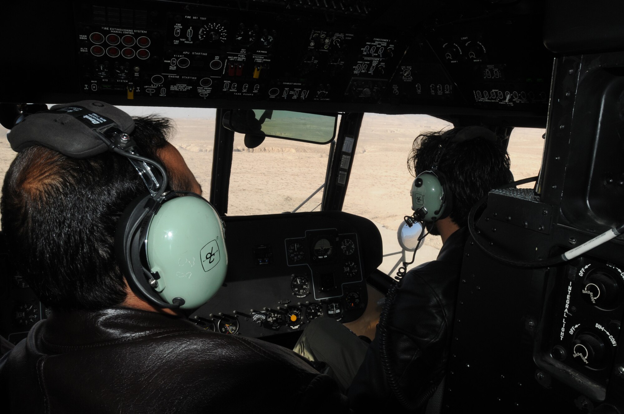 First U.S. trained Afghan helicopter pilots begin Mi-17 qualification ...