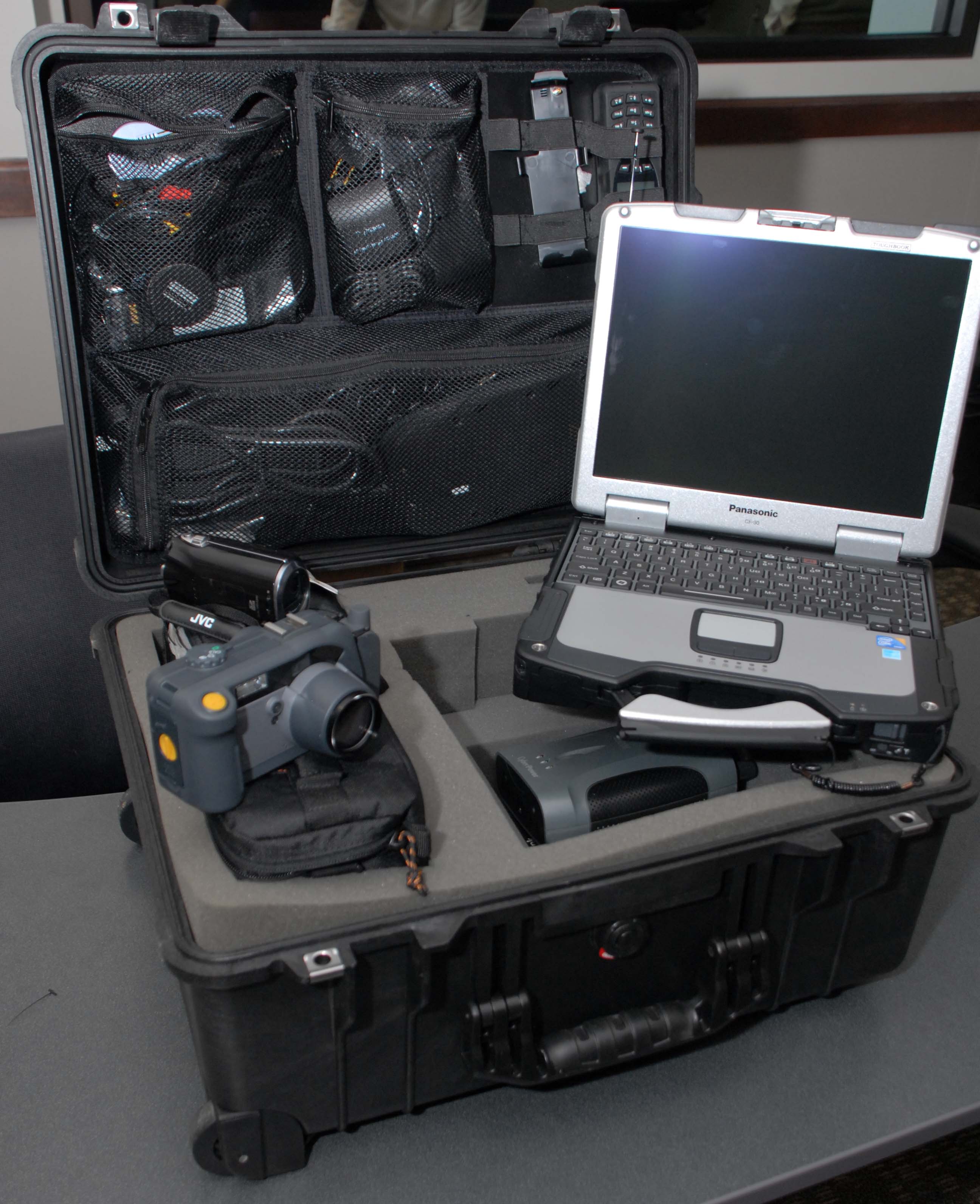 Air Force officials give Civil Air Patrol a technology boost > Air ...