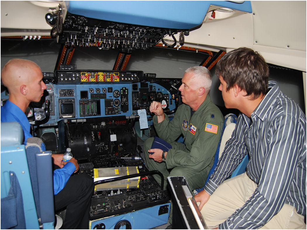 Future Pilots Learn About C-5 Galaxy