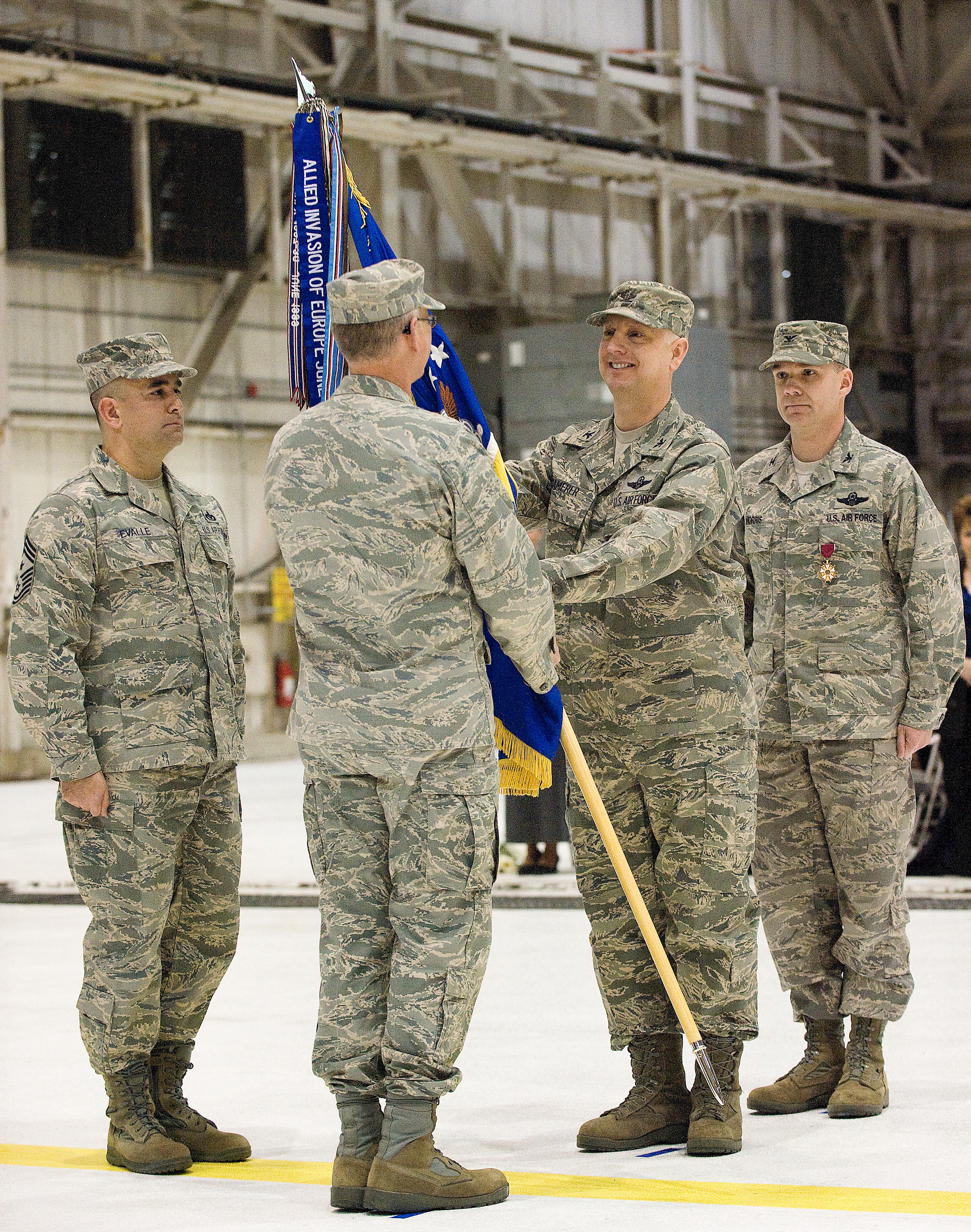 Team Dover welcomes new commander > 512th Airlift Wing > Article Display