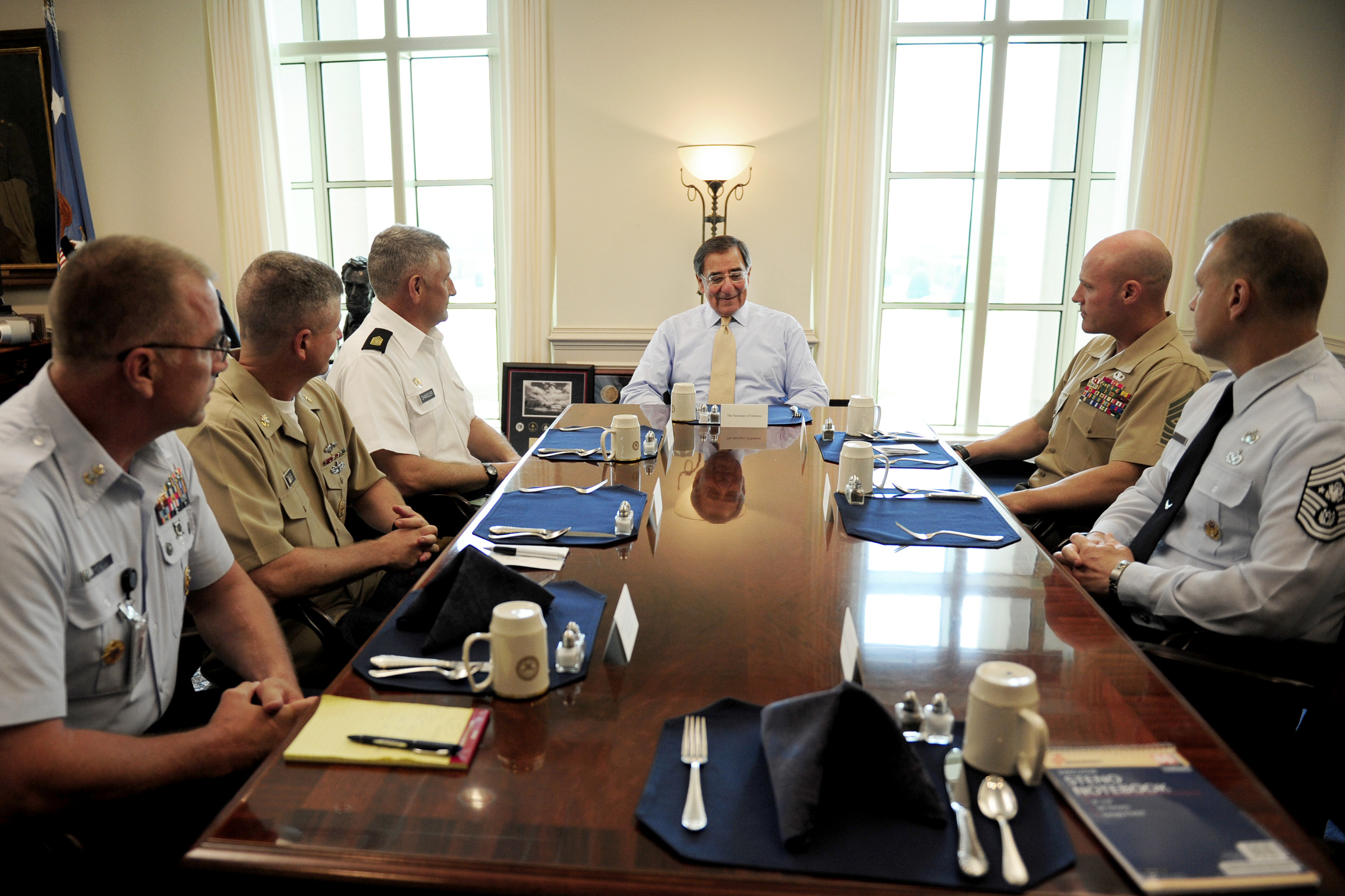 Panetta meets with senior enlisted advisors > Air Force > Article Display