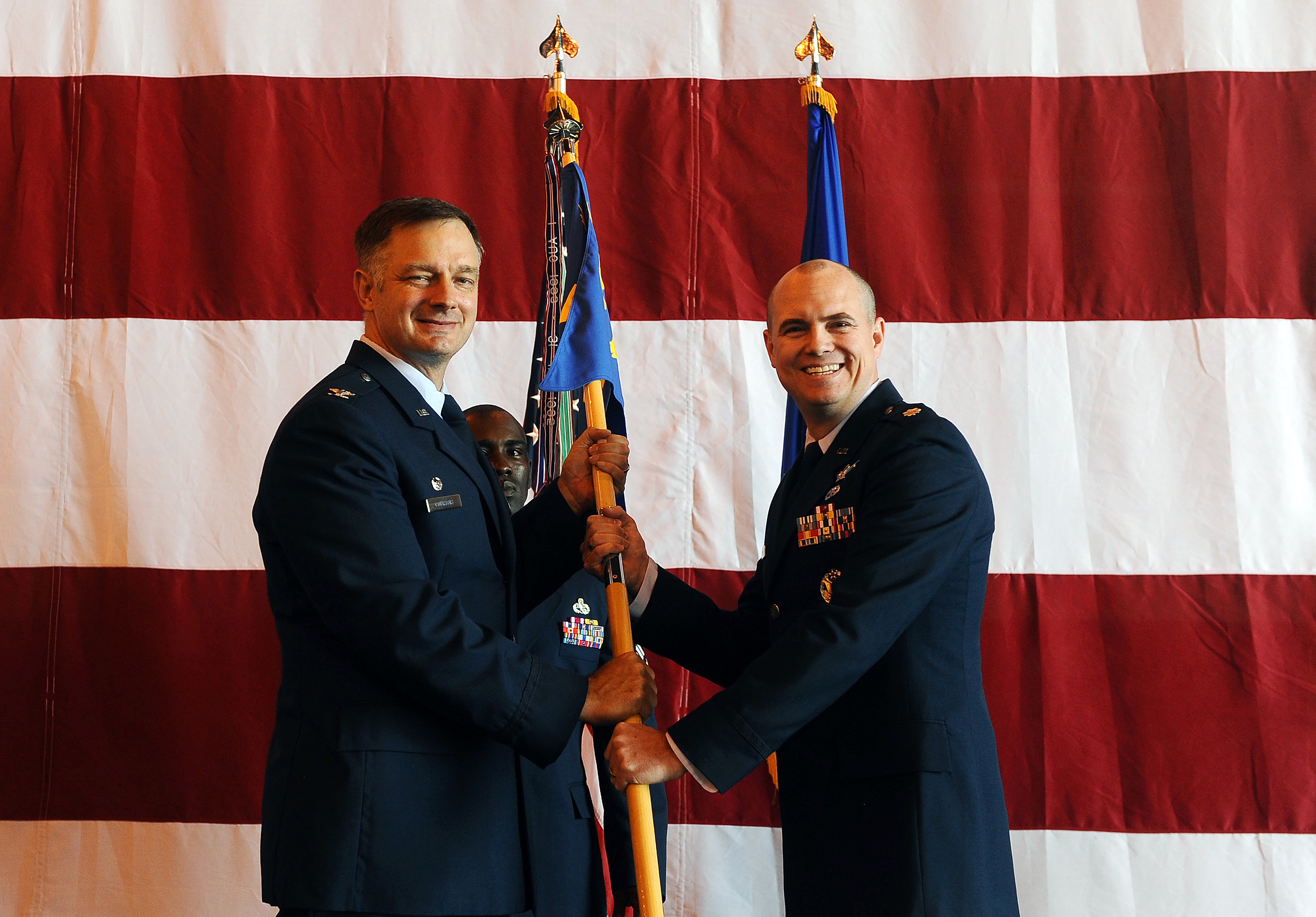 Lt. Col. Don Hunt assumes command of the 55th MOS > Offutt Air Force ...