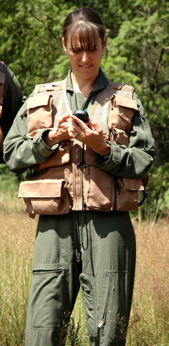 SERE instructors teach survivor instinct > Air Force Reserve Command ...