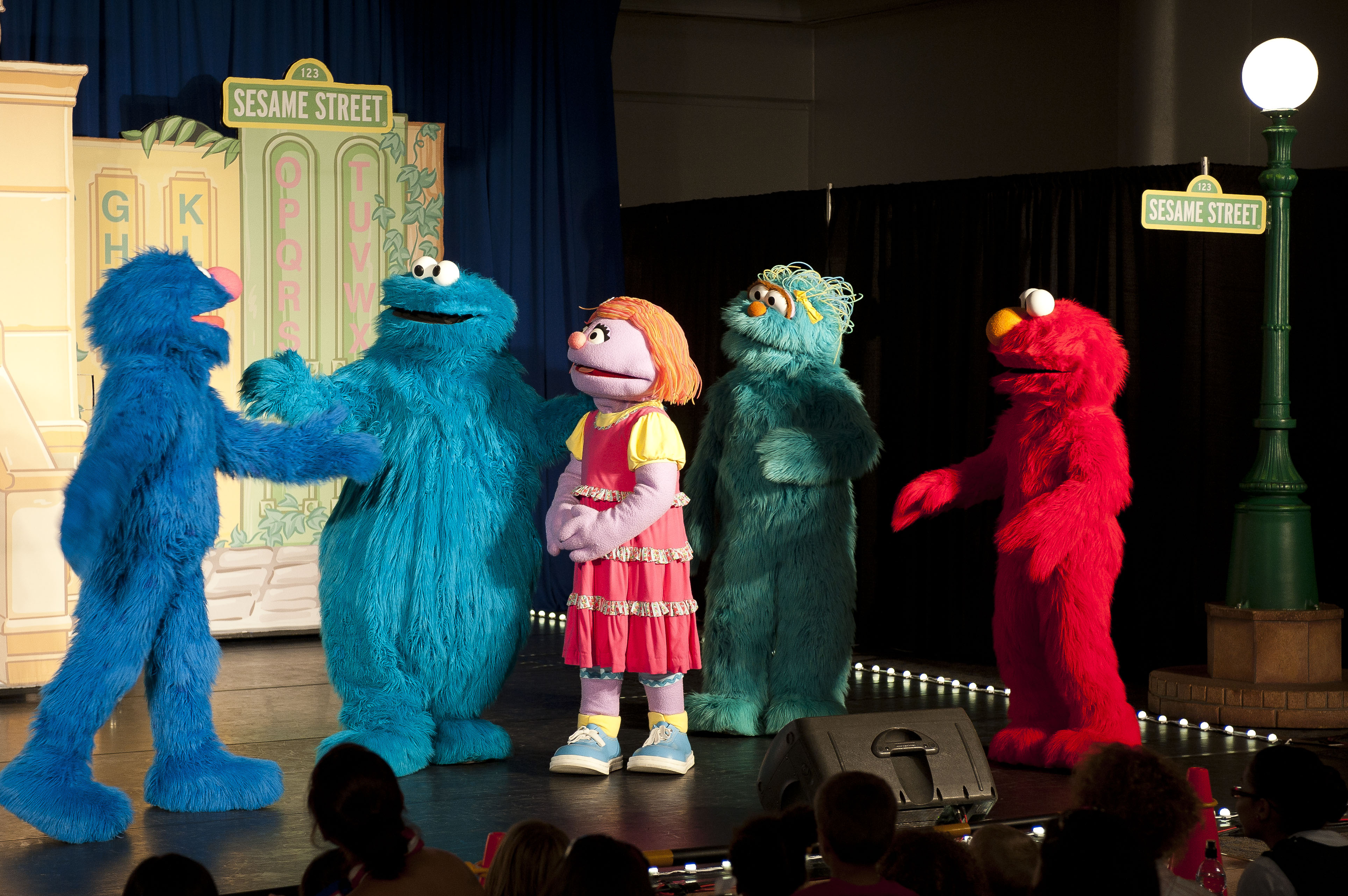 Elmo and friends educate Incirlik families > U.S. Air Forces in Europe ...