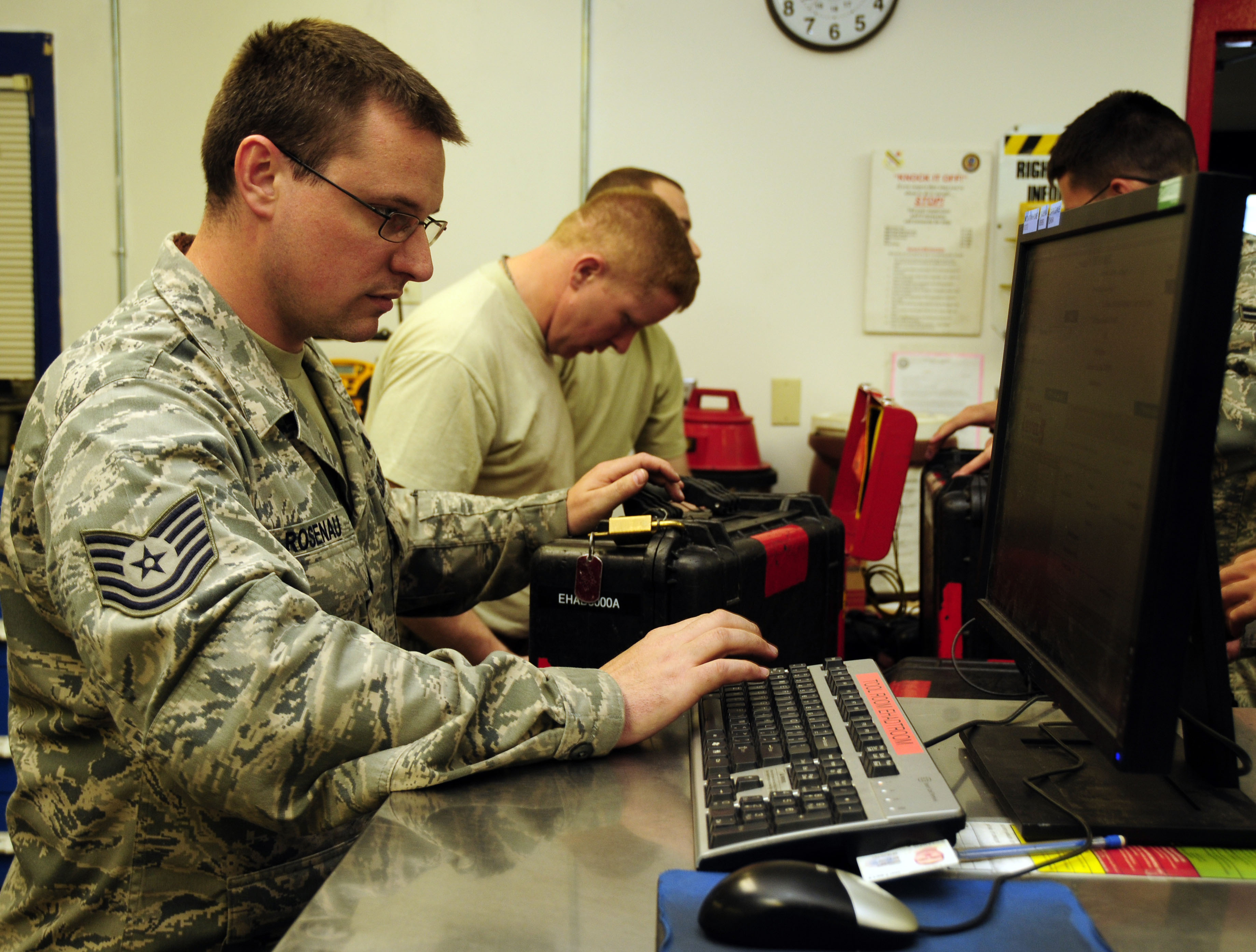 Working with tools > Eielson Air Force Base > Display