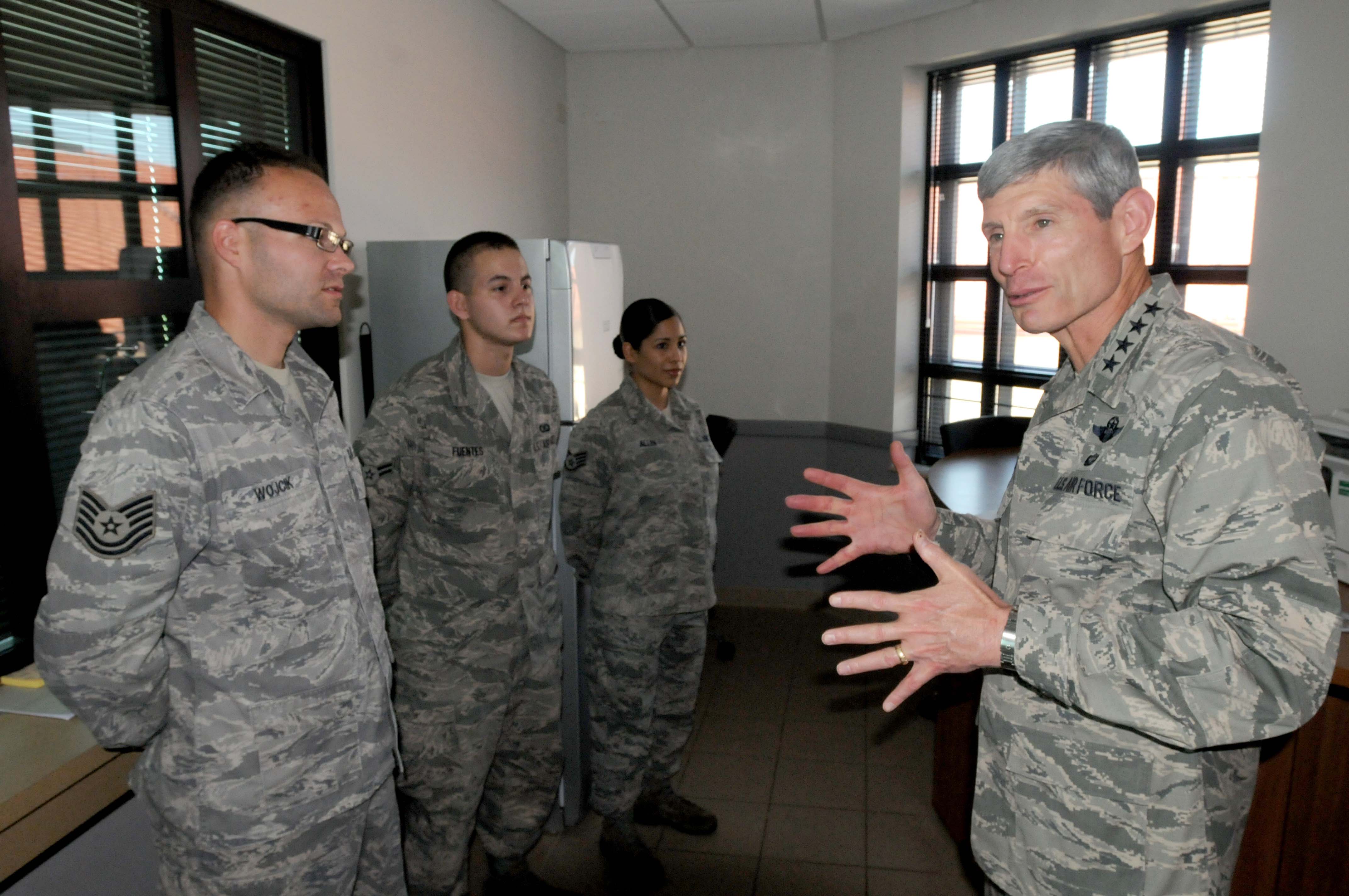 Chief of staff and spouse visit Aviano Air Base > Air Force > Article ...