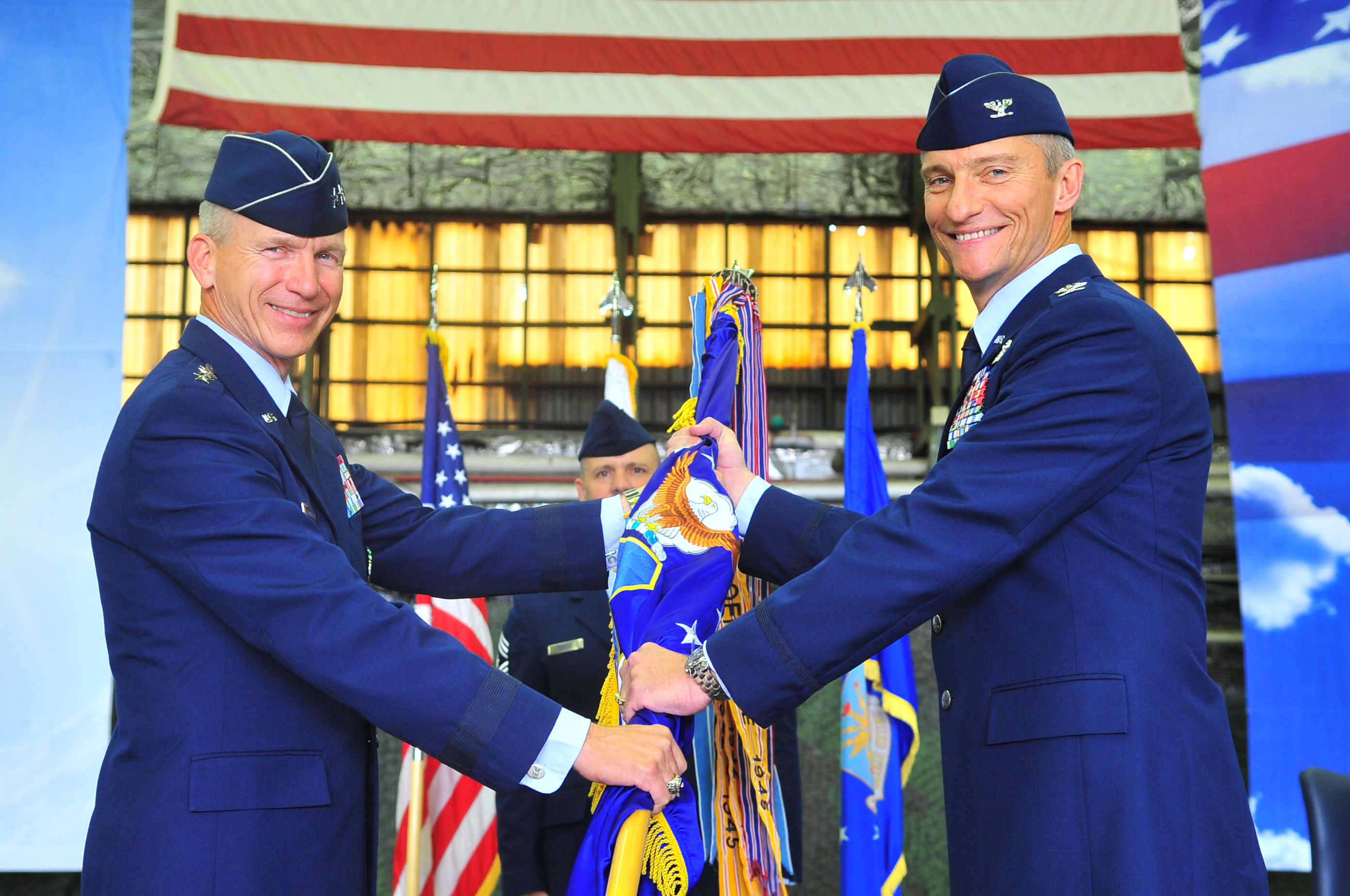 Returning Airman saddles up as new commander > Pacific Air Forces ...