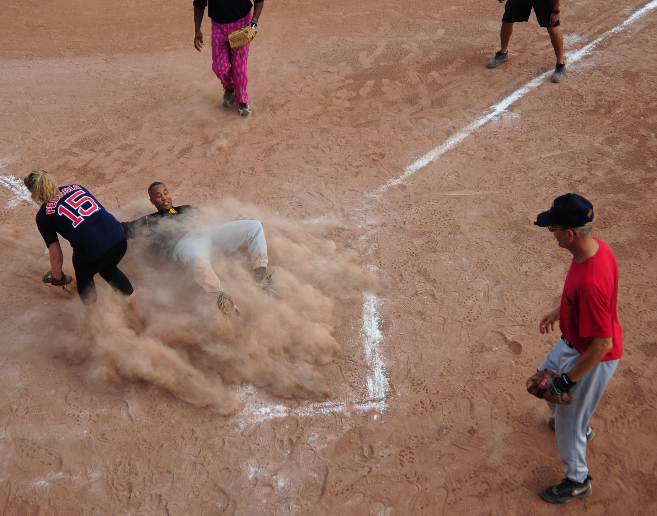 Chiefs and Eagles compete in softball tournament > Incirlik Air Base ...