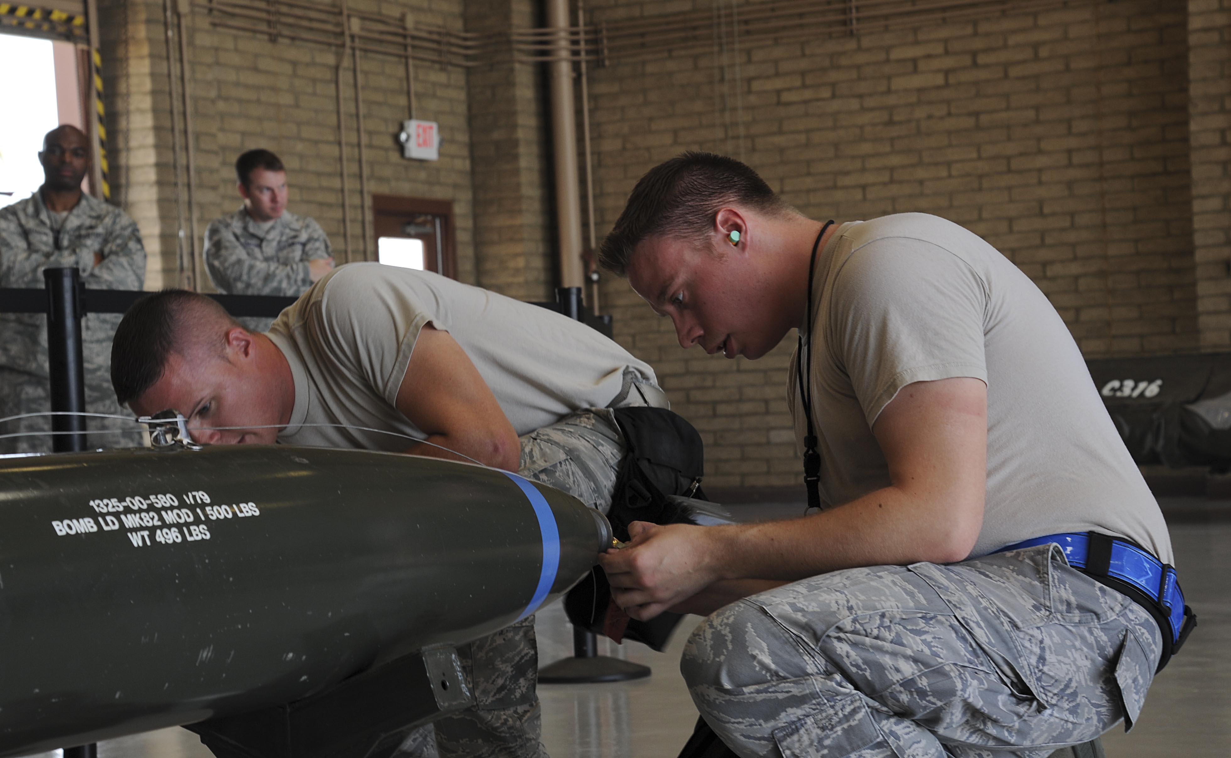 Load Crew Comp