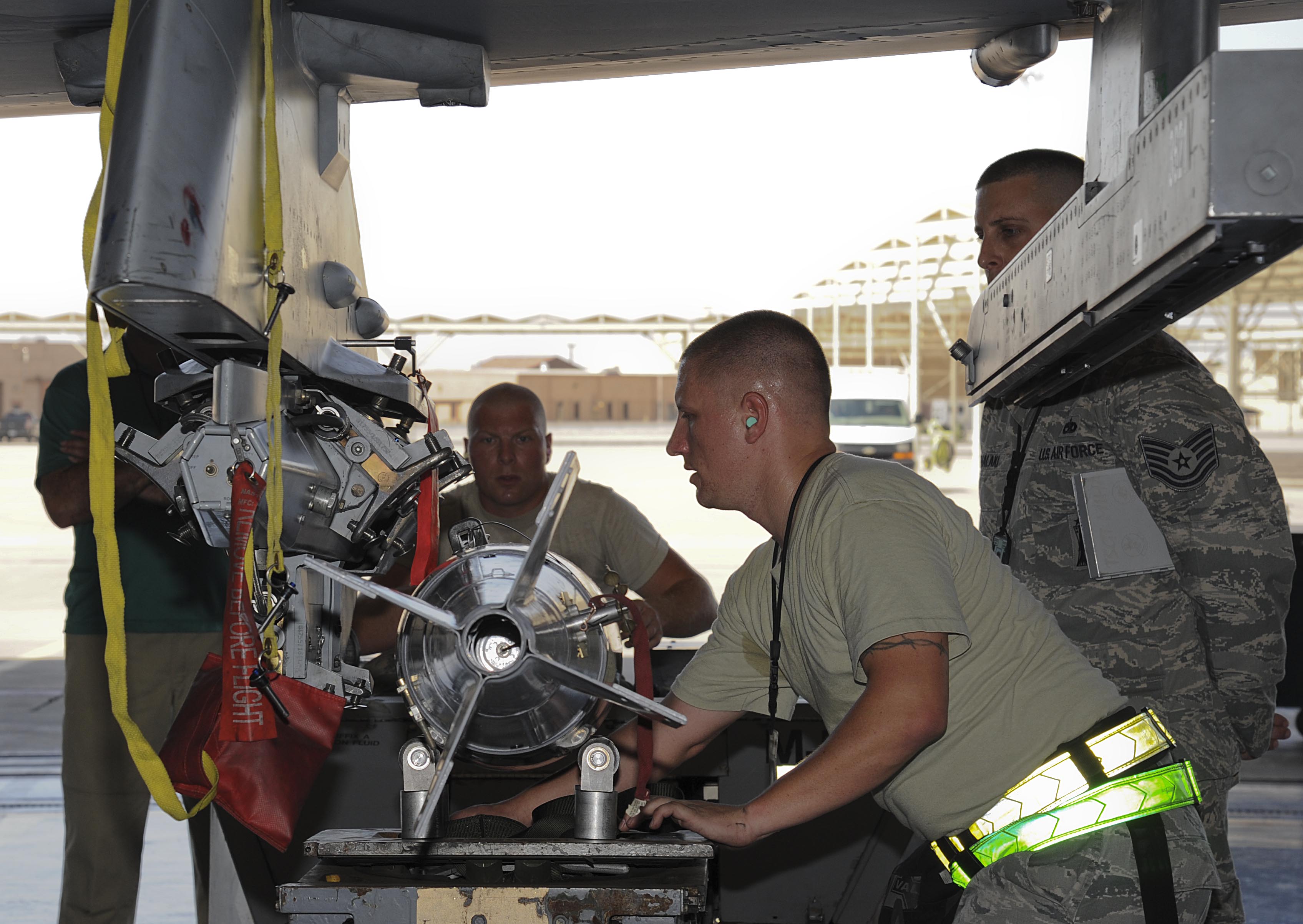 Load Crew Comp