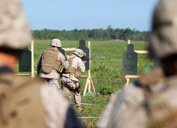 Landing Support Marines prepare for deployment with 15th MEU > 1st ...