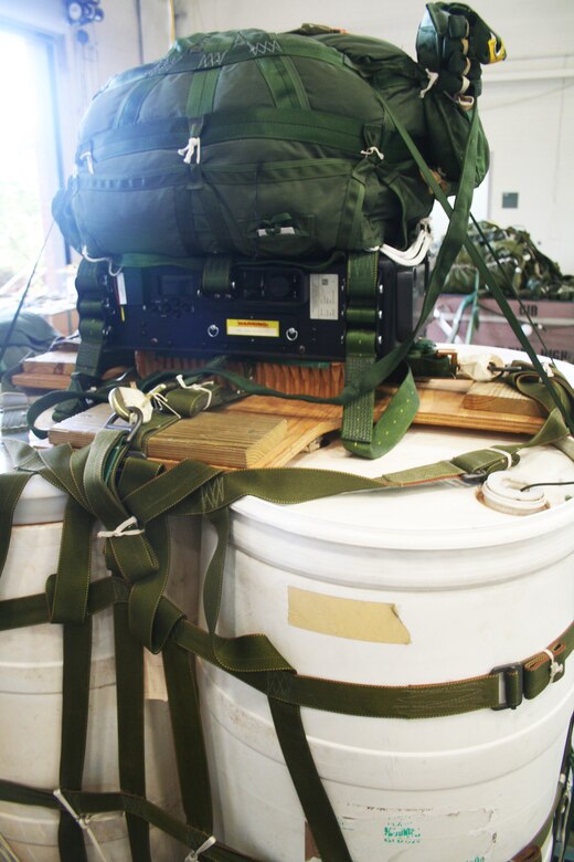 ‘Precision’ airdrop systems are growing for future ops > Air Mobility ...