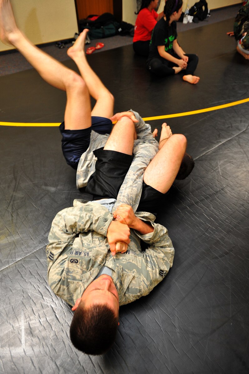 Spangdahlem hosts Army combatives class > Spangdahlem Air Base ...
