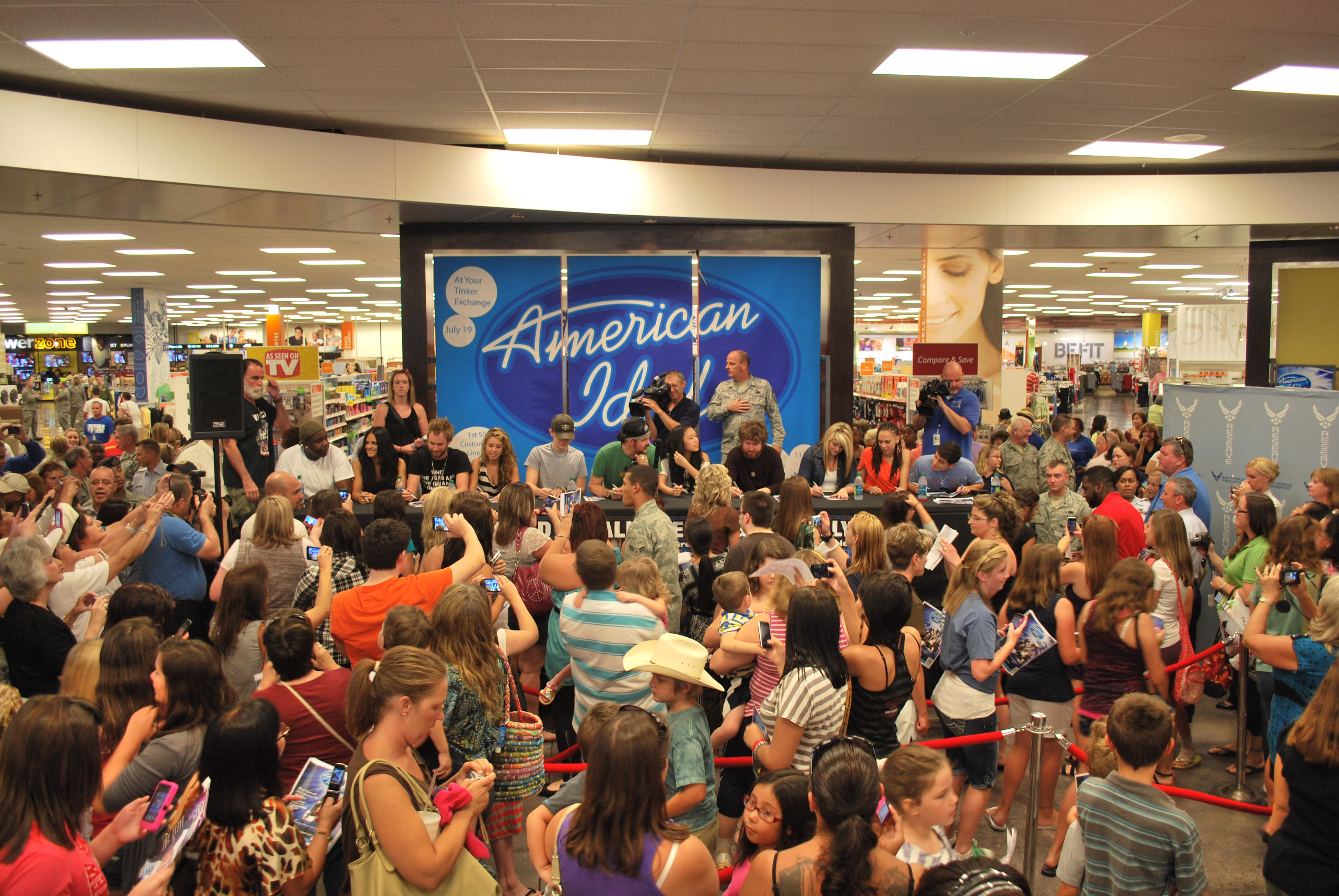 Air Force Reserve hosts American Idols base visit > 507th Air Refueling ...