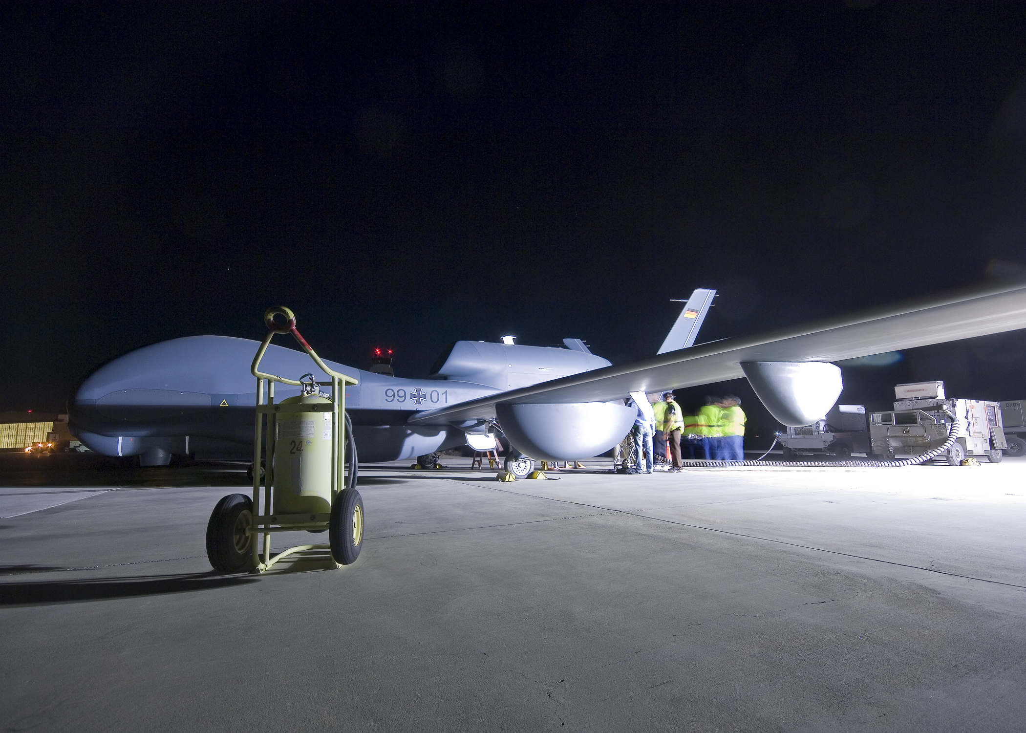 Euro Hawk says goodbye to Edwards > Air Force Materiel Command ...