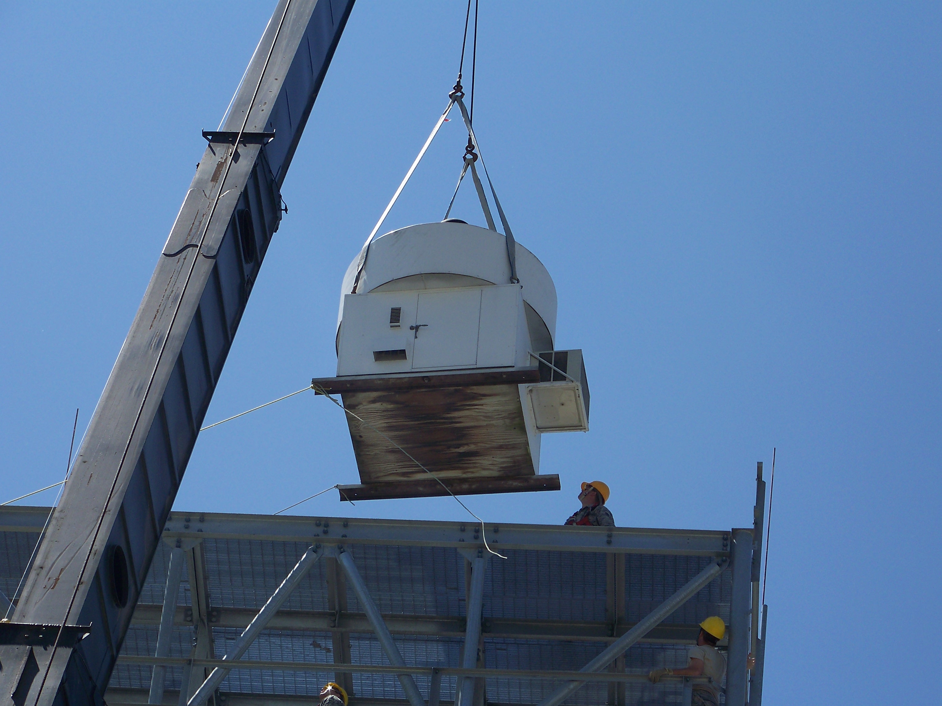 Guardsmen set-up AFRL radar system > Wright-Patterson AFB > Display