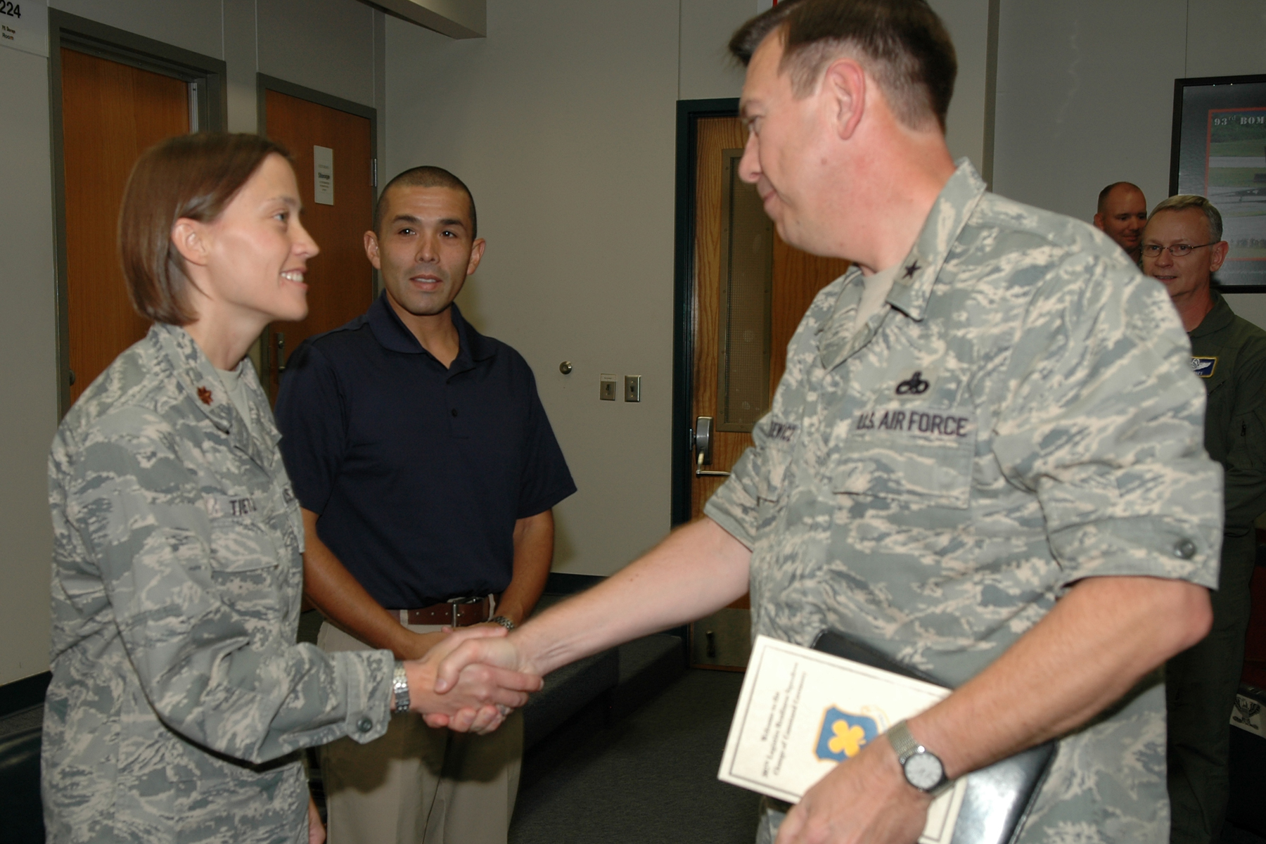 307th LRS welcomes new commander > 307th Bomb Wing > Article Display