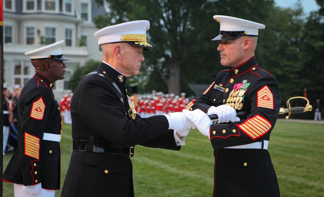 'Warfighter' takes charge as new Sergeant Major of the Marine Corps ...