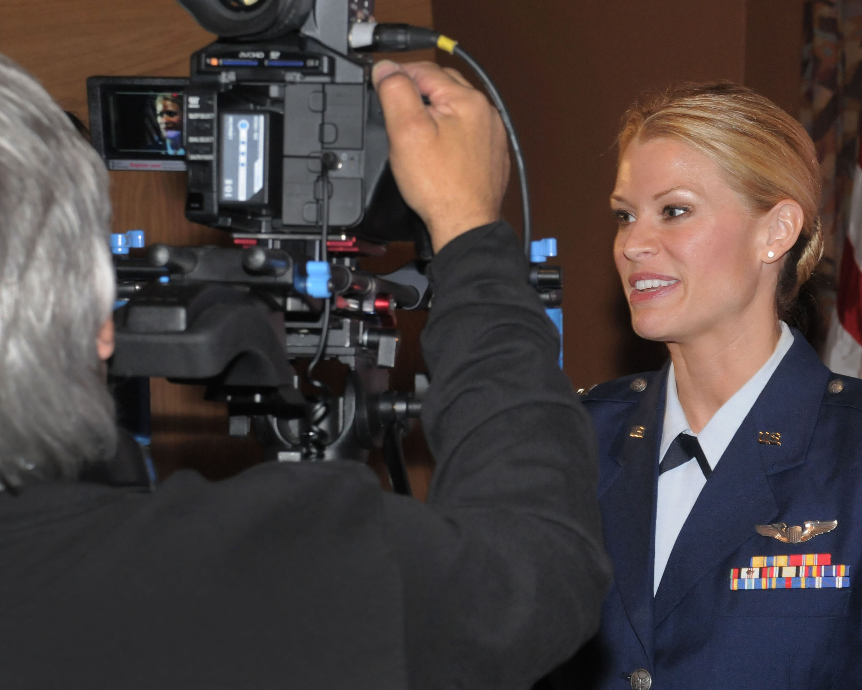 Capt. Kelly Smith shares her story with media after event with First ...