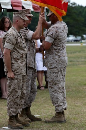 New leader takes charge of MACS-2 > Marine Corps Air Station Cherry ...