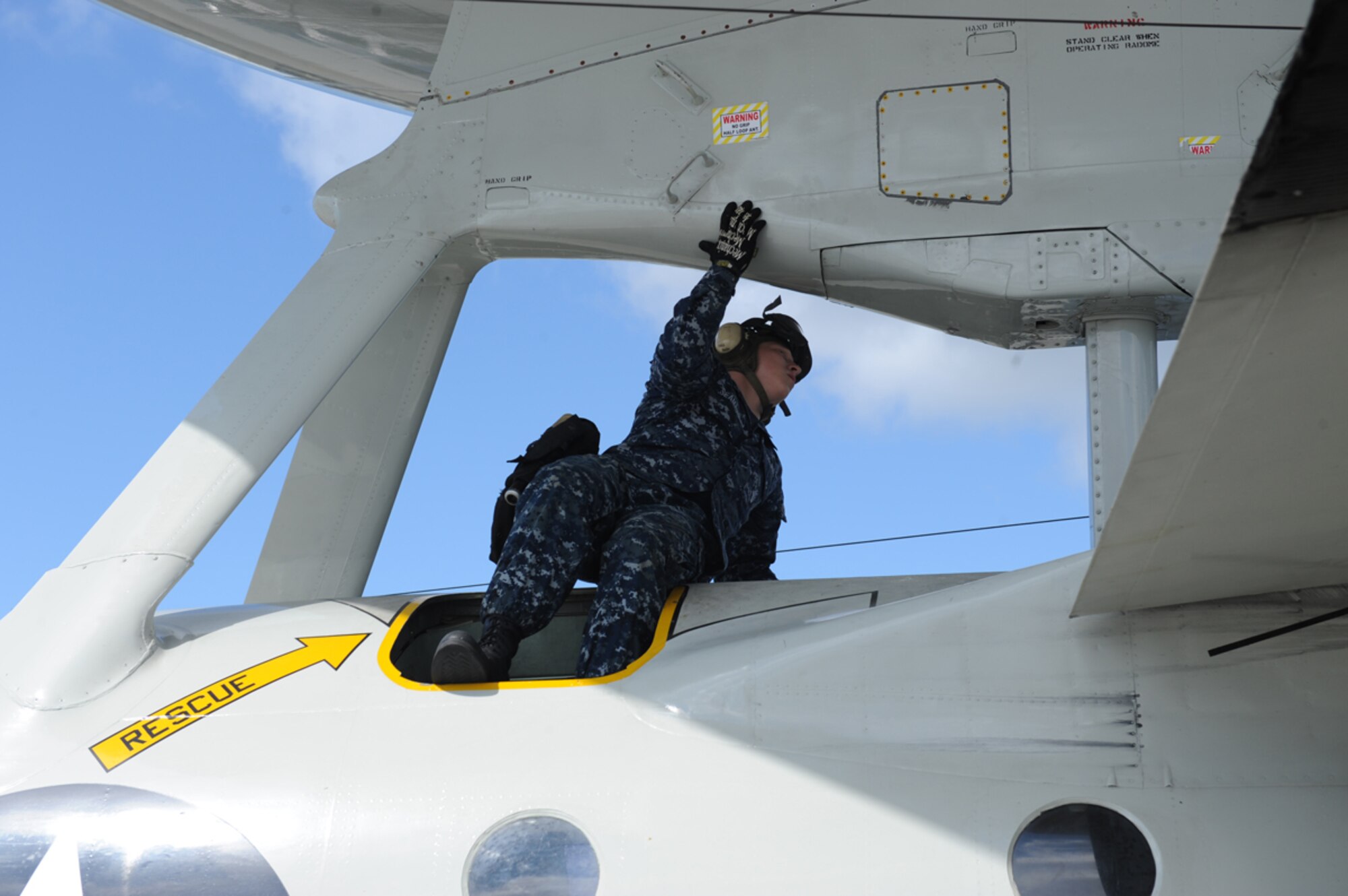 Keeping a sharp eye out > Joint Base Elmendorf-Richardson > Articles