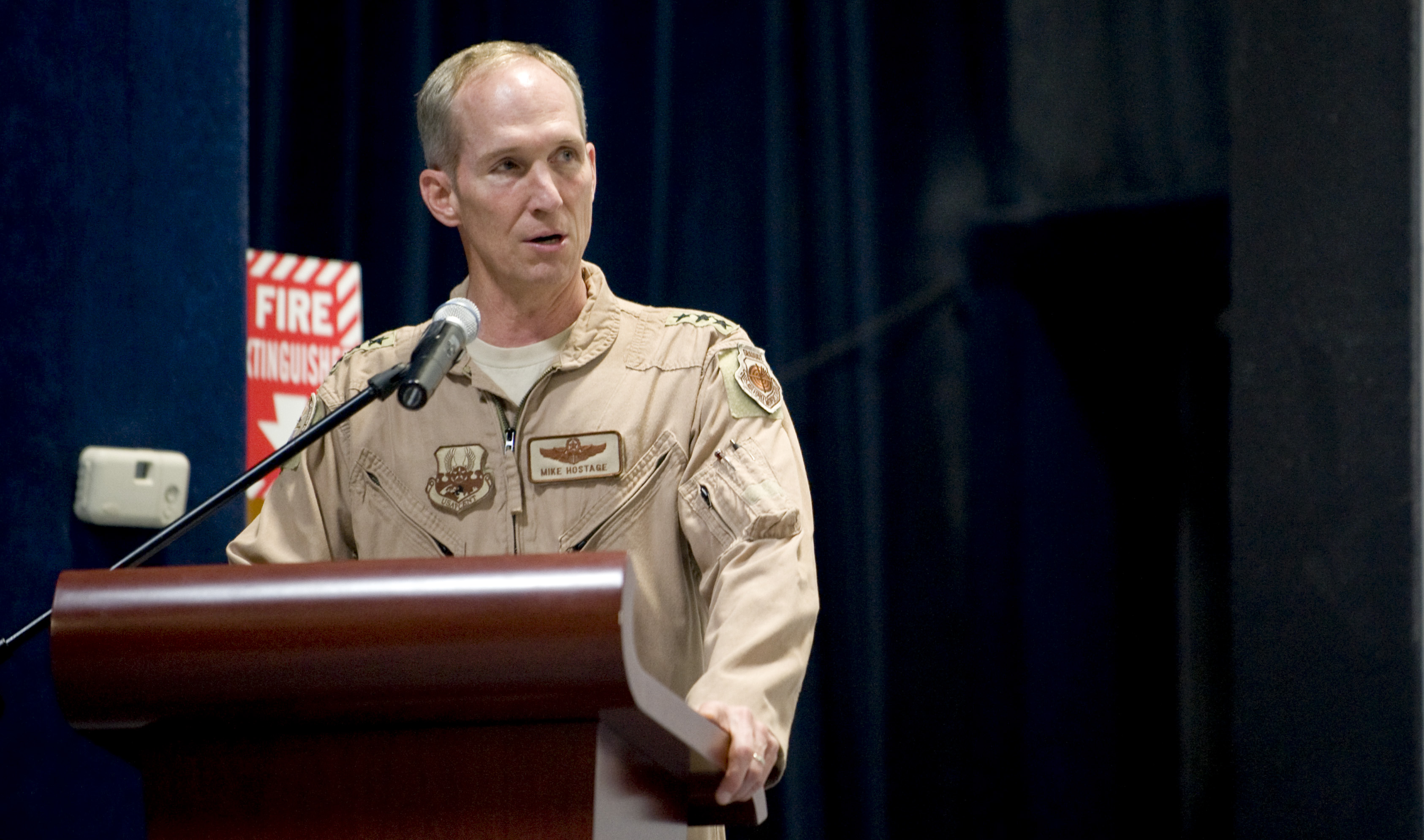 Members of 379th AEW welcome new commander > U.S. Air Forces Central > News