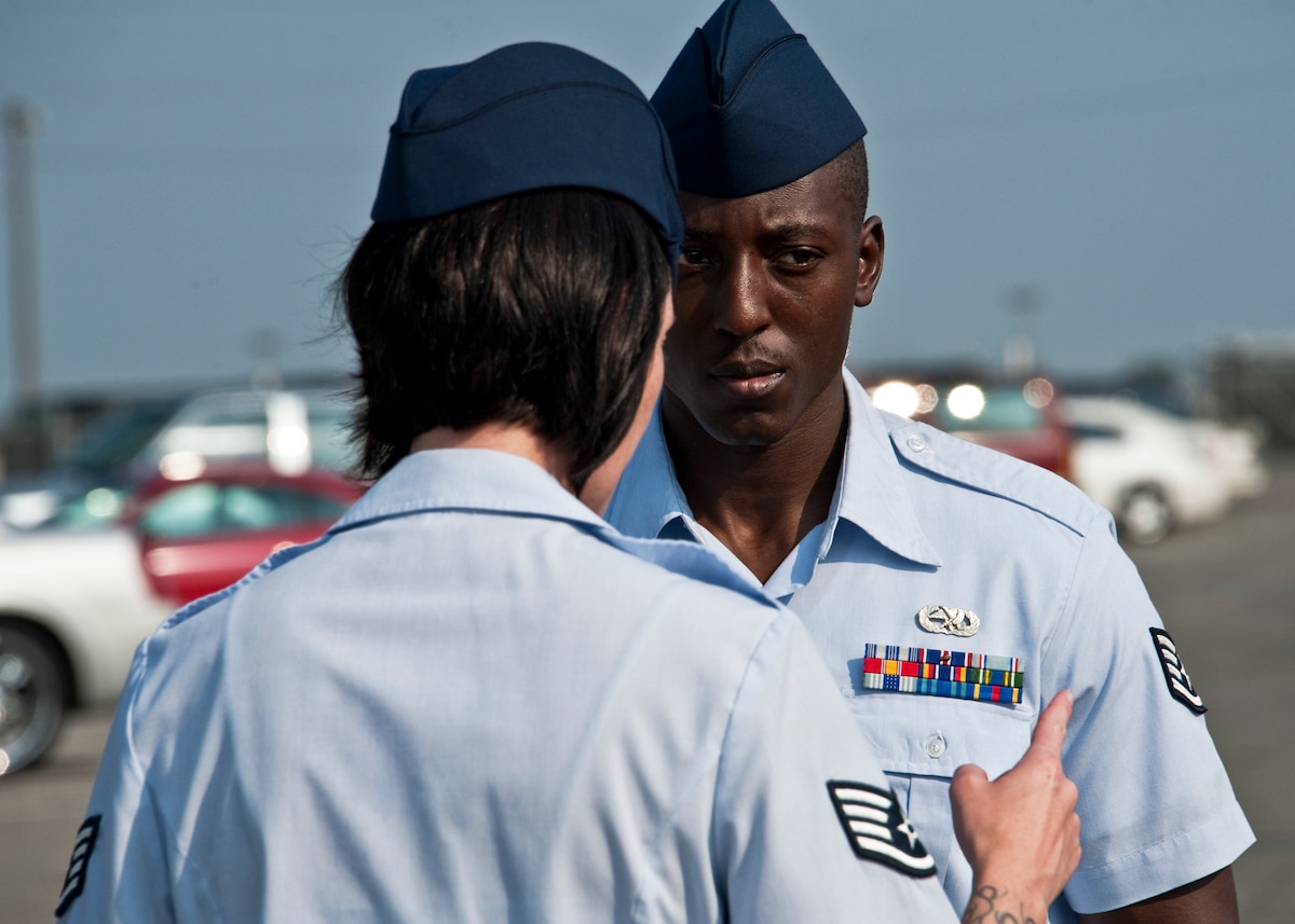 Airmen "dress right" for ALS blues inspection > Eglin Air Force Base ...