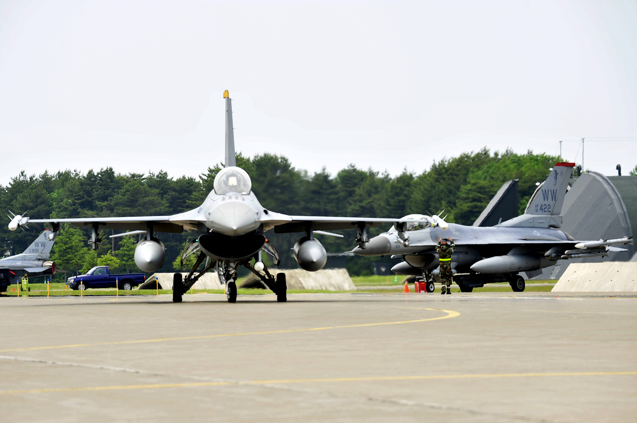 Photo essay: Airmen prepare F-16s during exercise at Misawa > Air Force ...