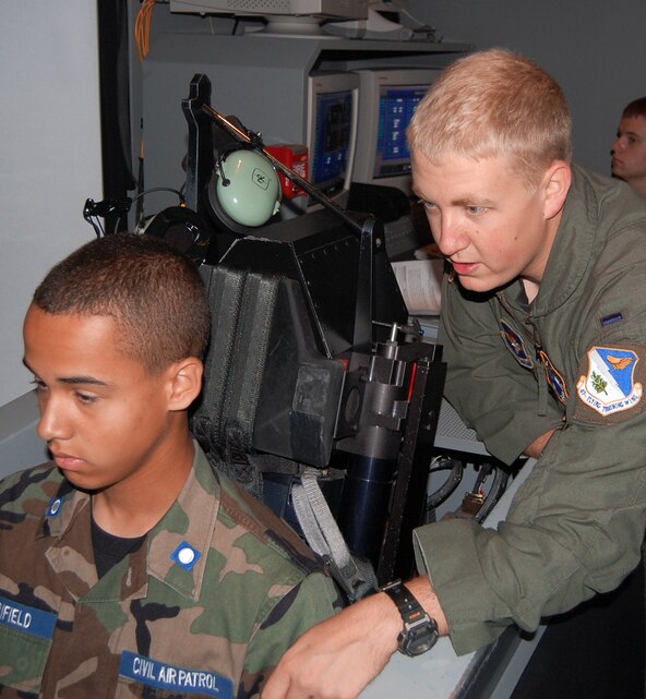 Civil Air Patrol cadets experience pilot training > United States ...