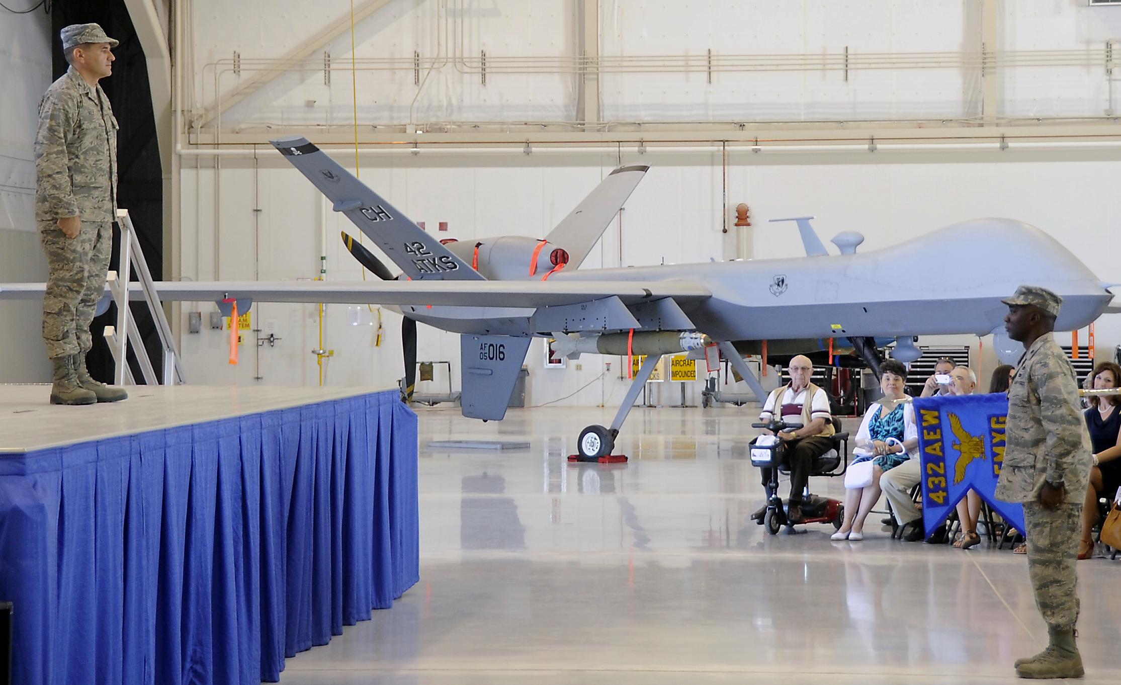 432 MXG Change of Command