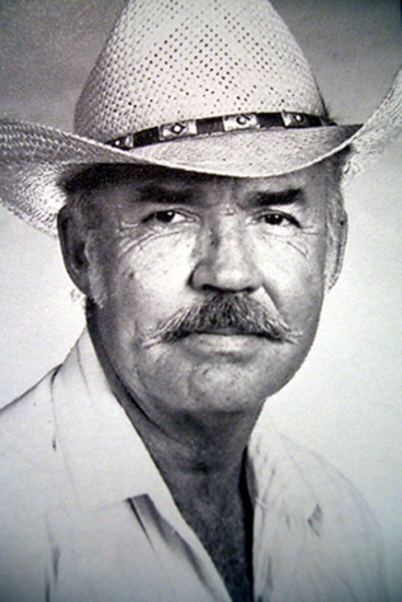 Mystery artist identified > Air Force > Article Display
