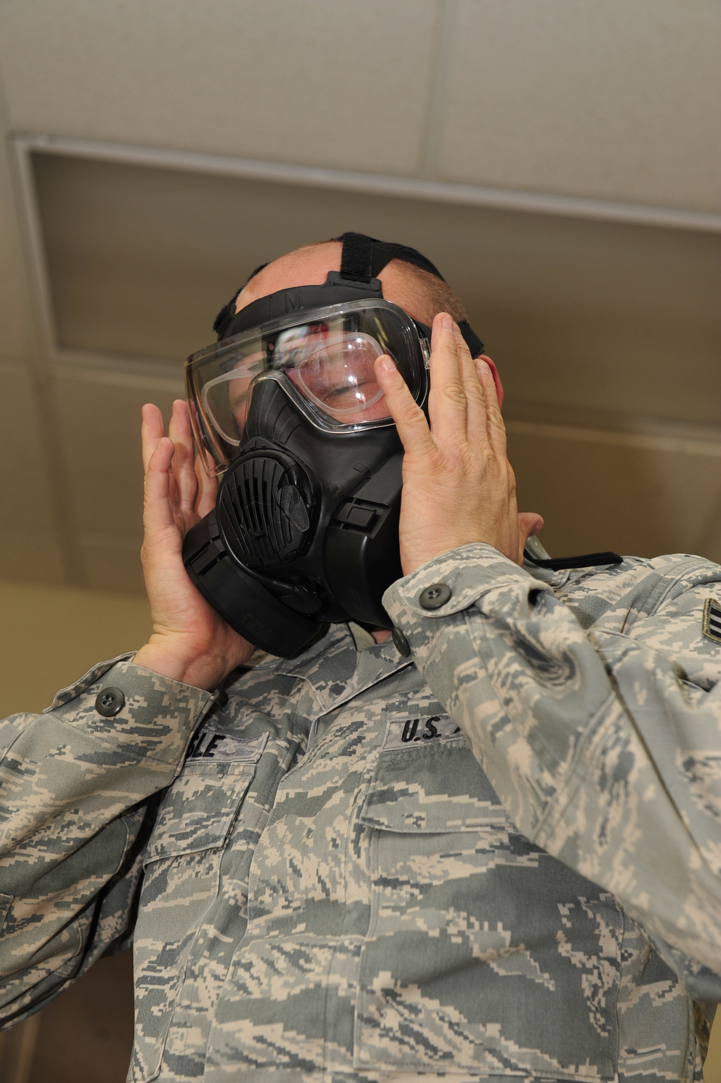 909th AMU MOPP up for the LORE