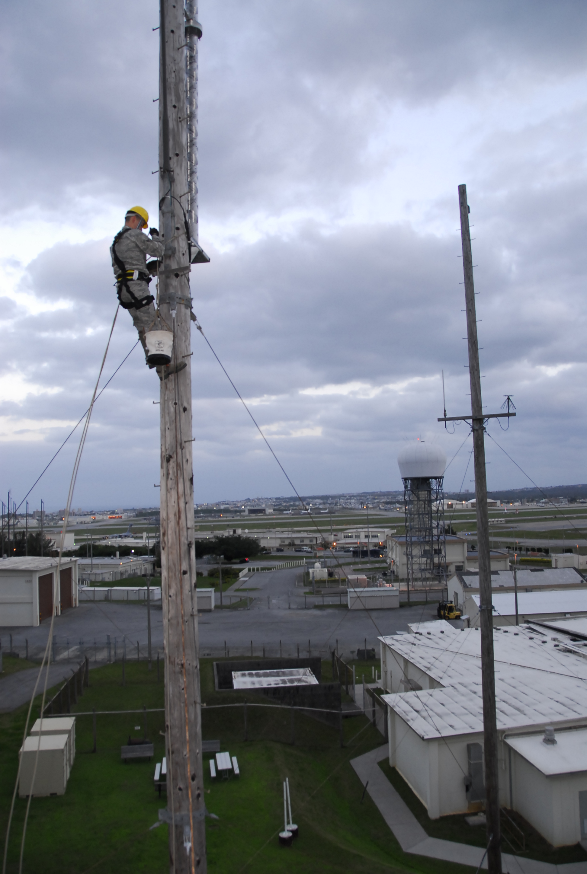 18th CS keeps Kadena communicating > Kadena Air Base > News