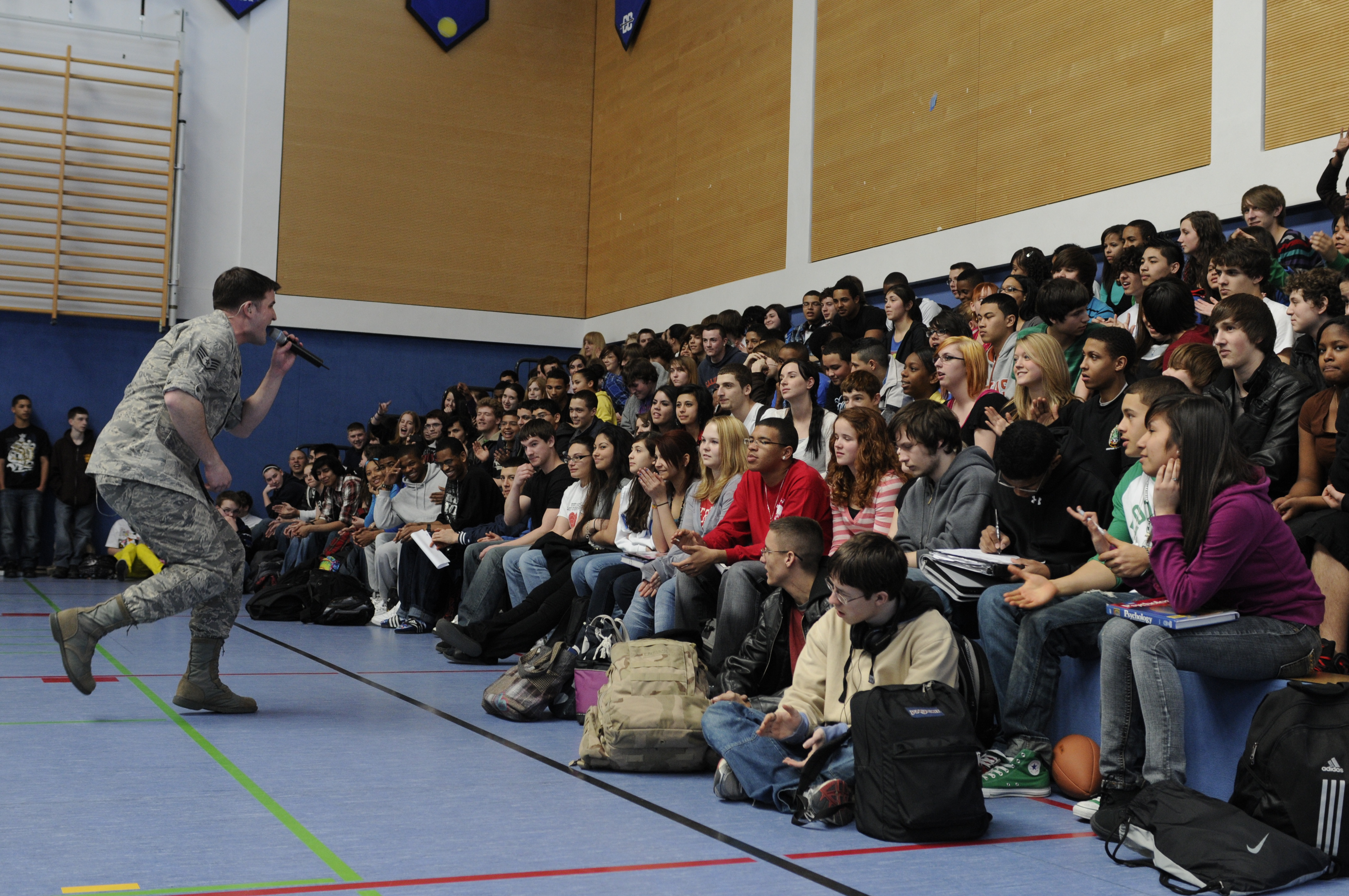 USAFE band visits DODDS-E schools > U.S. Air Forces in Europe - Air ...