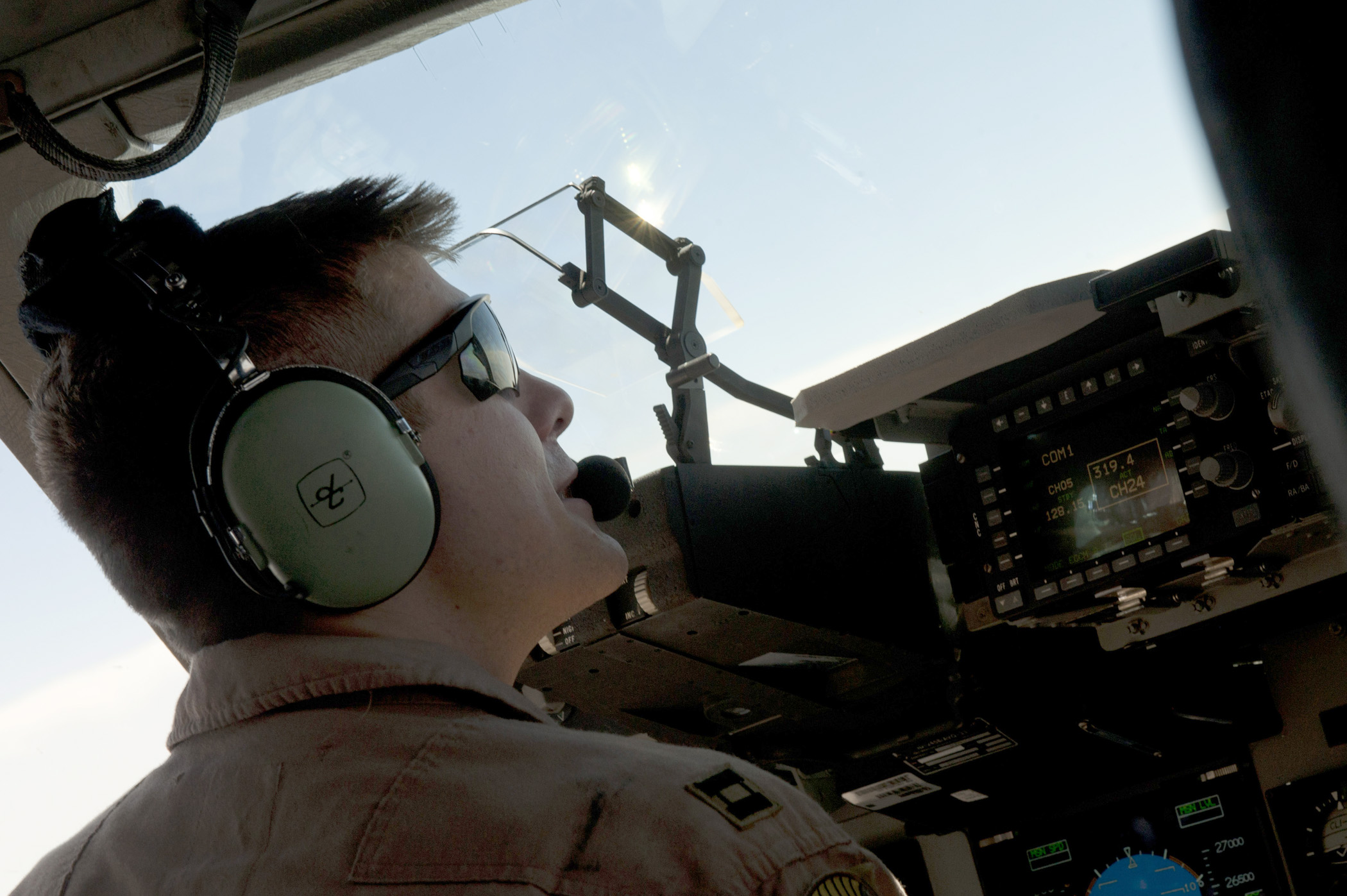 Air delivery cargo drop