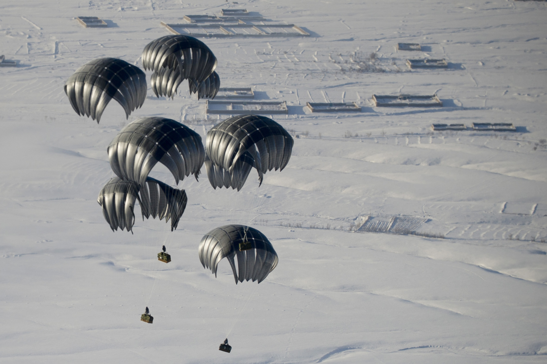 Air delivery cargo drop