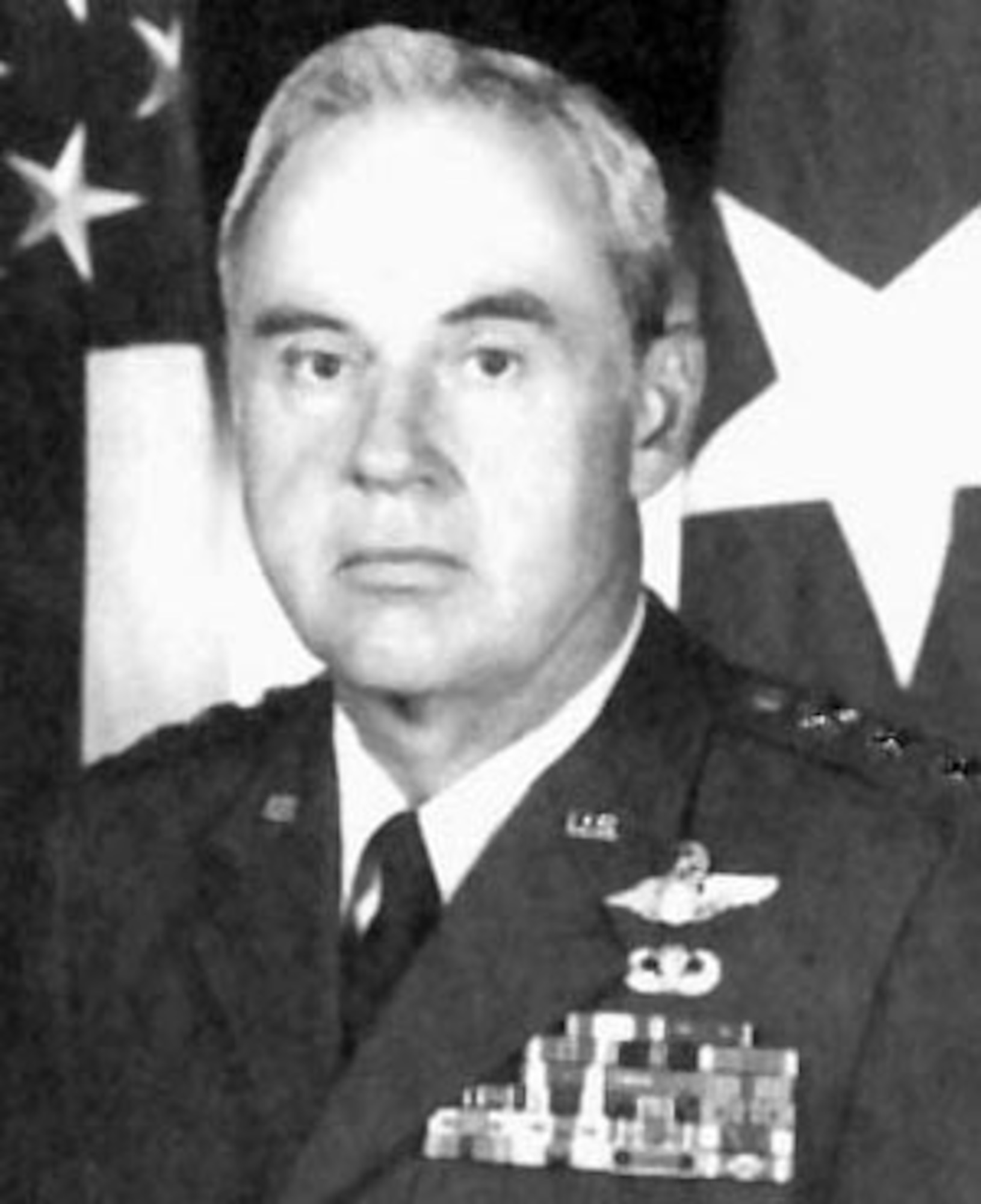 LIEUTENANT GENERAL DONALD SNYDER > Air Force > Biography Display