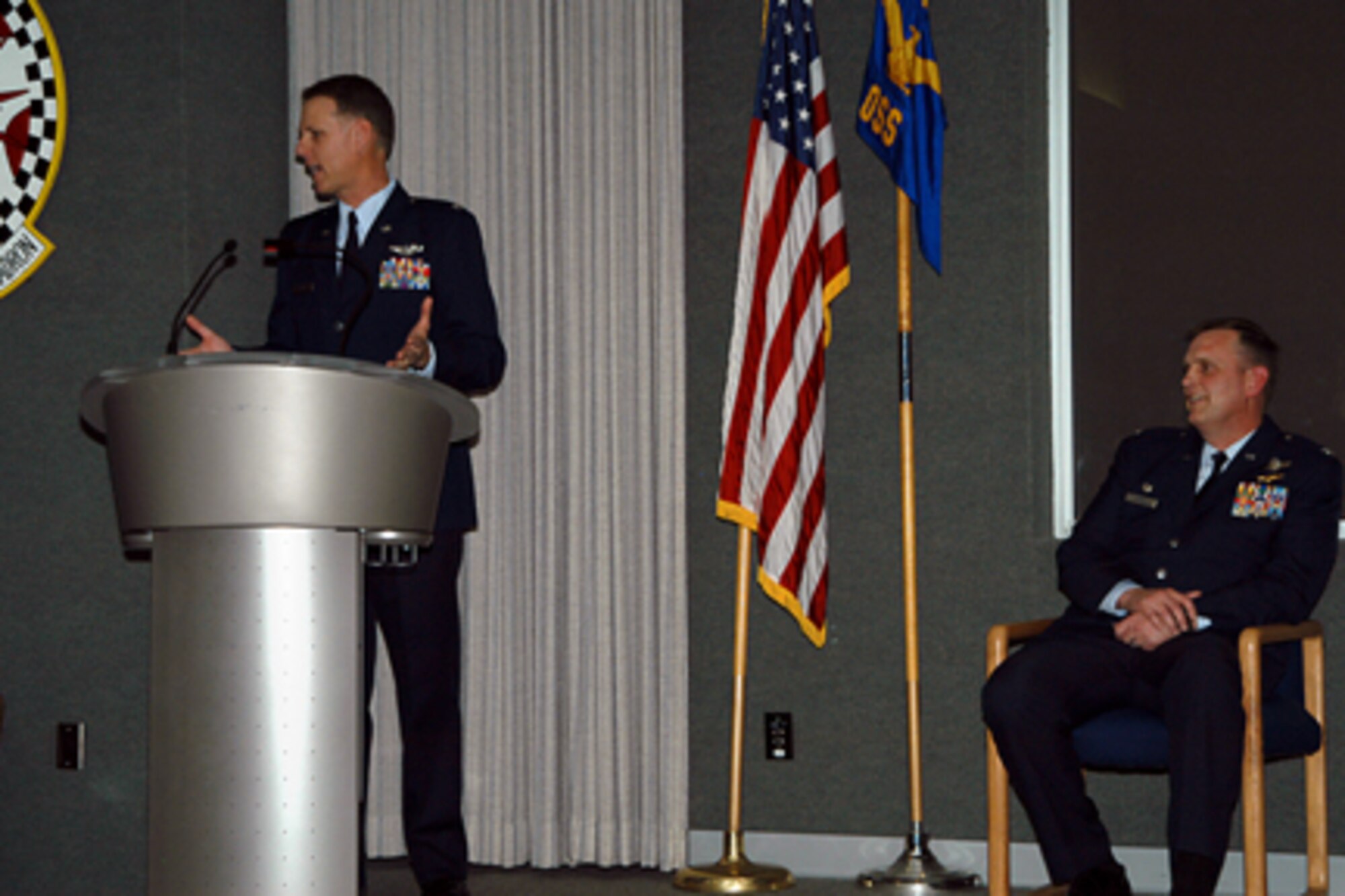 Shaw takes command of OSS > Grissom Air Reserve Base > Article Display