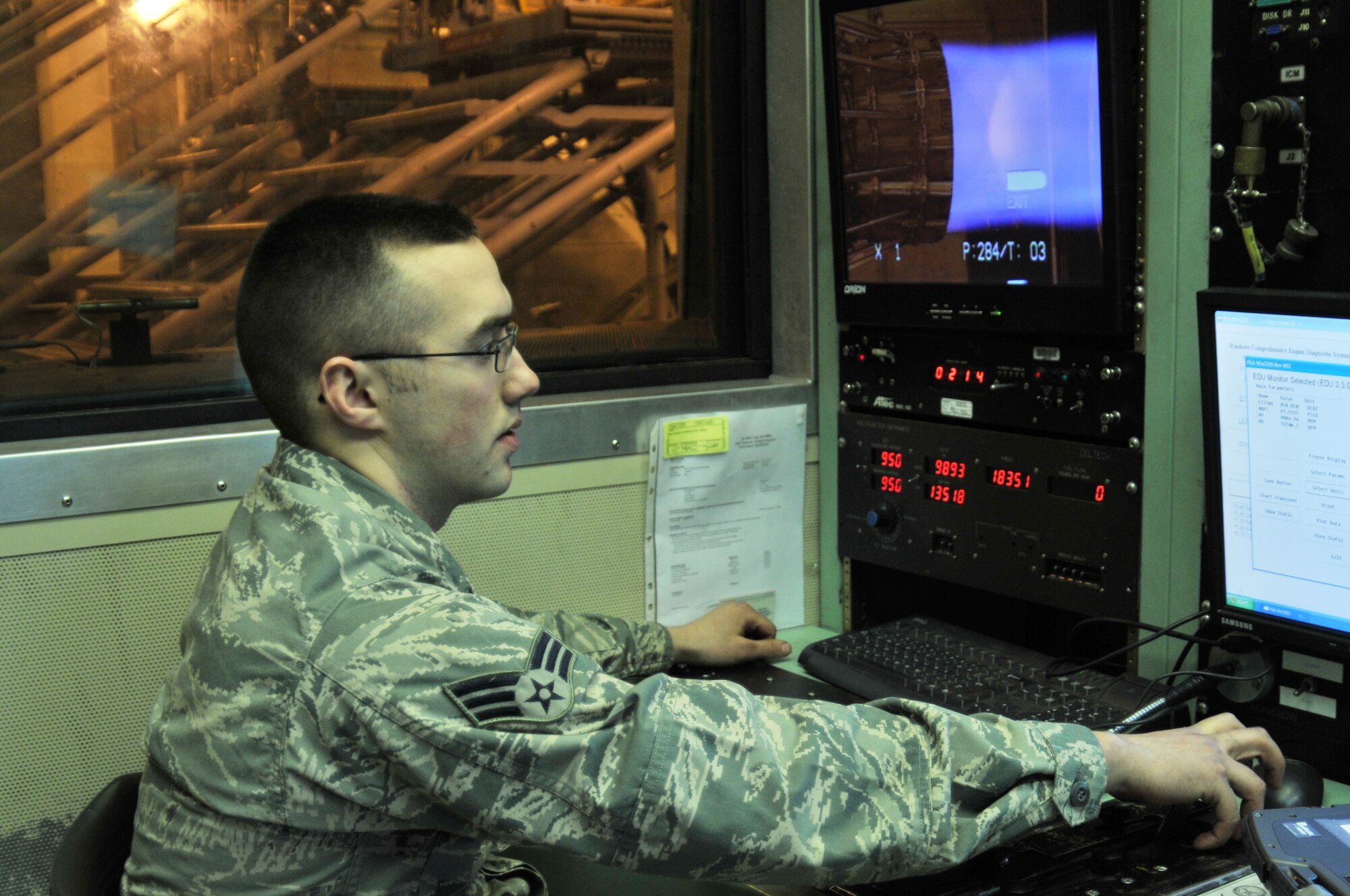 Aircraft test facility journeyman demonstrates 'Service before Self ...