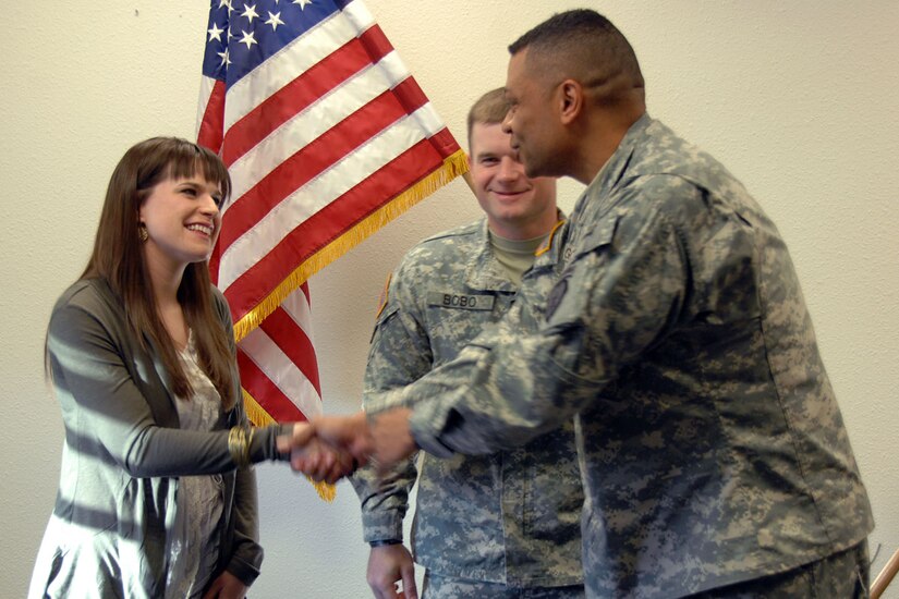 Paratrooper earns commendation for combat valor > Joint Base Elmendorf ...