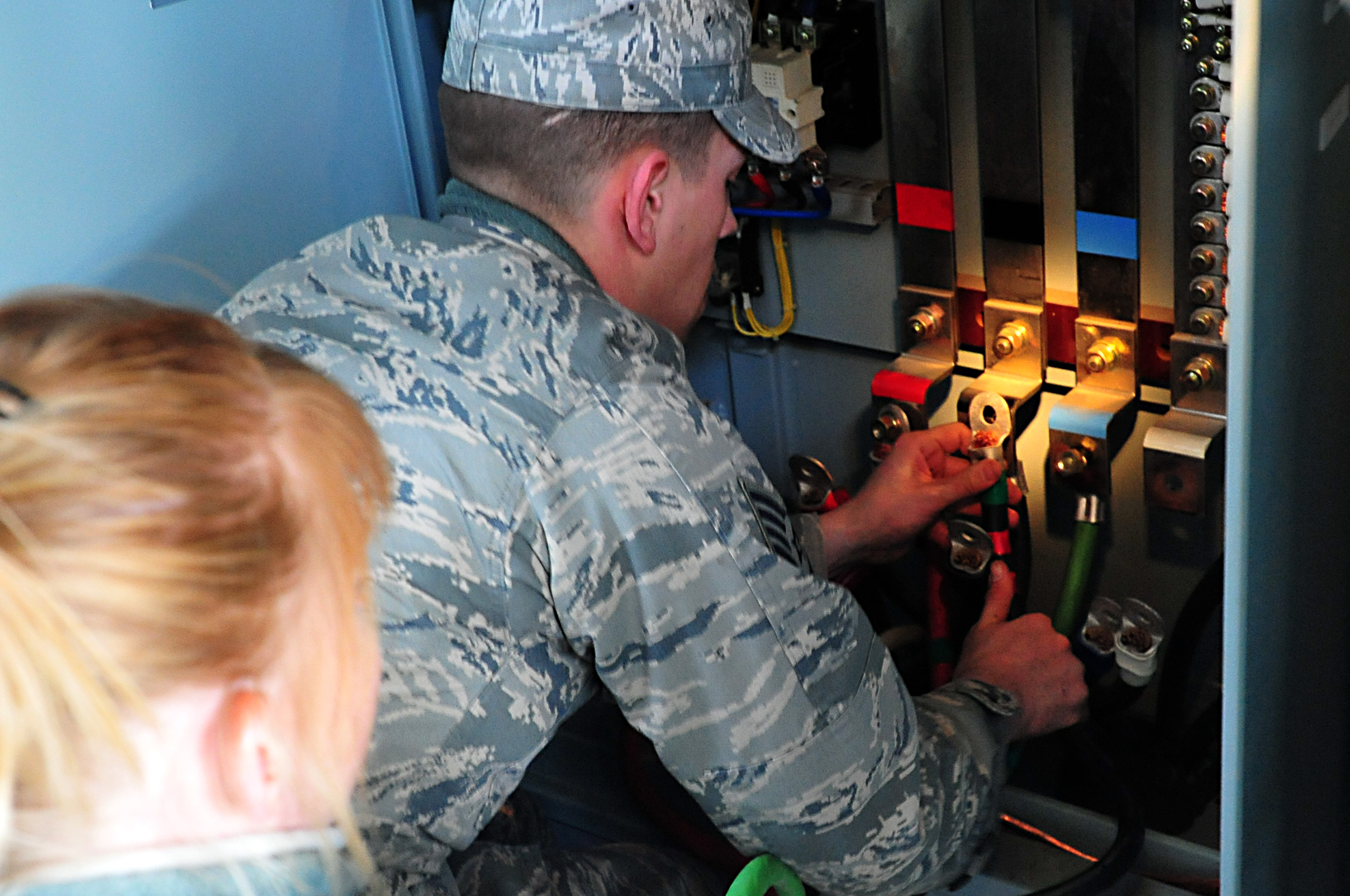 Generators installed at Misawa Inn > Misawa Air Base > Article Display