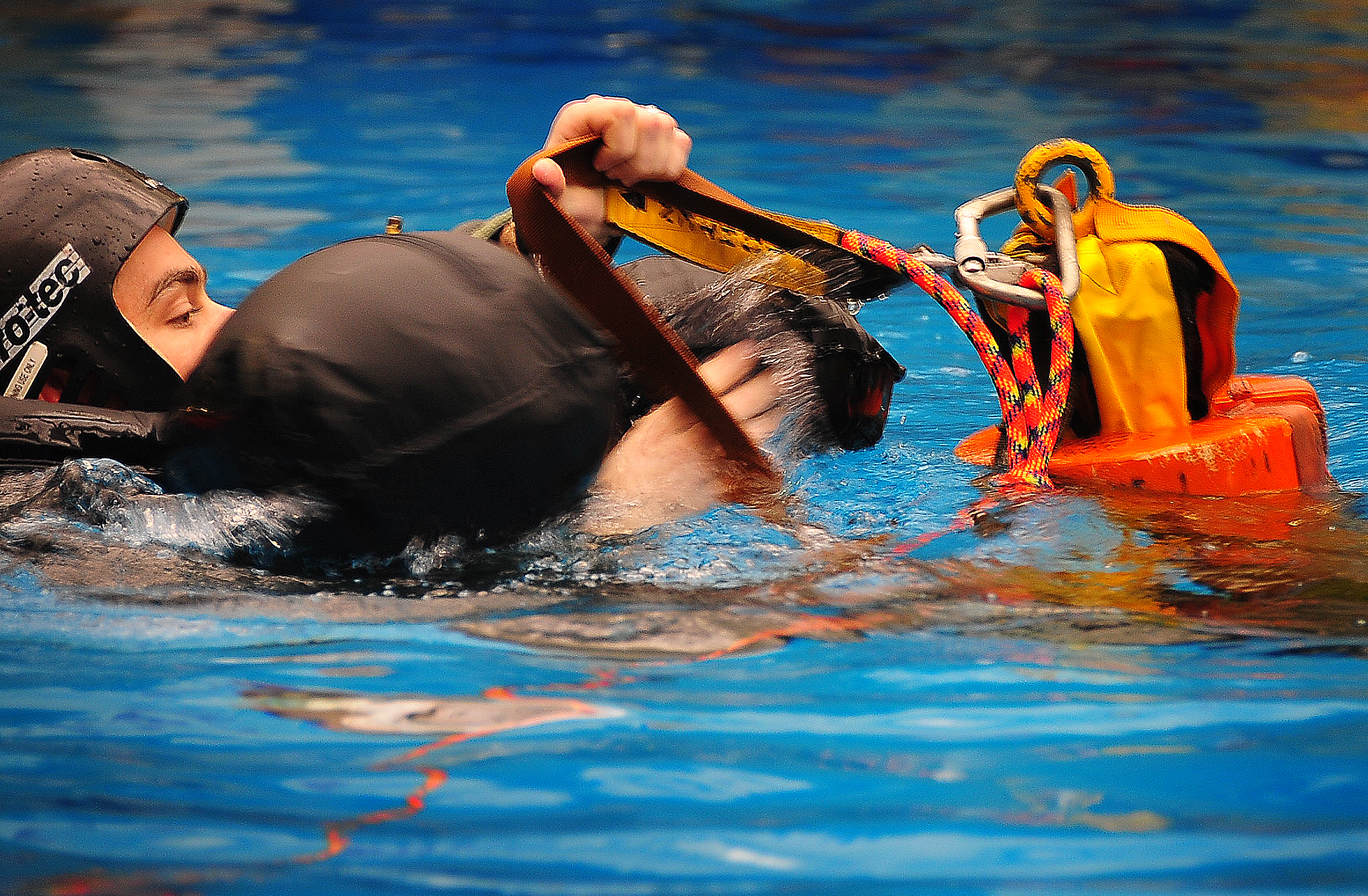 SERE Instructors Conduct Water-Survival Training Evaluation > Osan Air ...