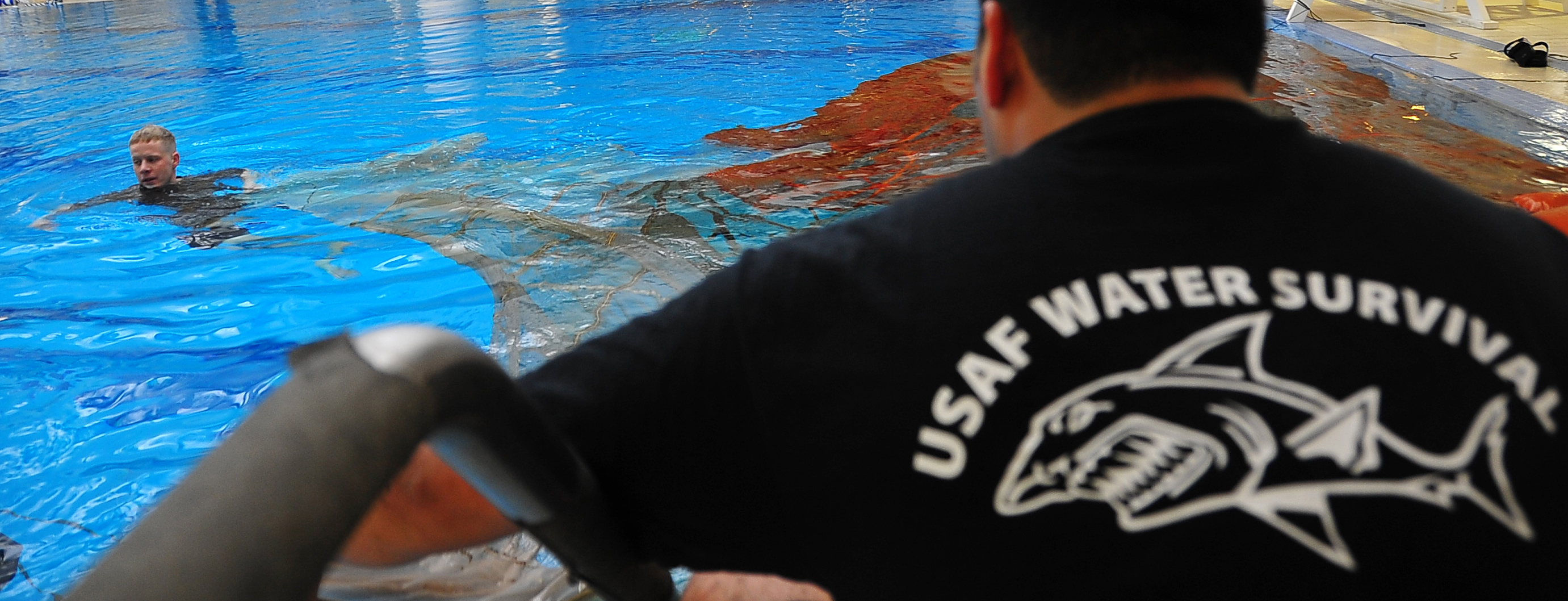 SERE Instructors Conduct Water-Survival Training Evaluation > Osan Air ...