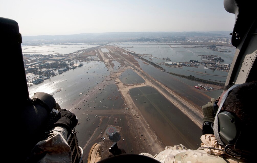Photo essay: Japan's aftermath > United States Marine Corps Flagship ...