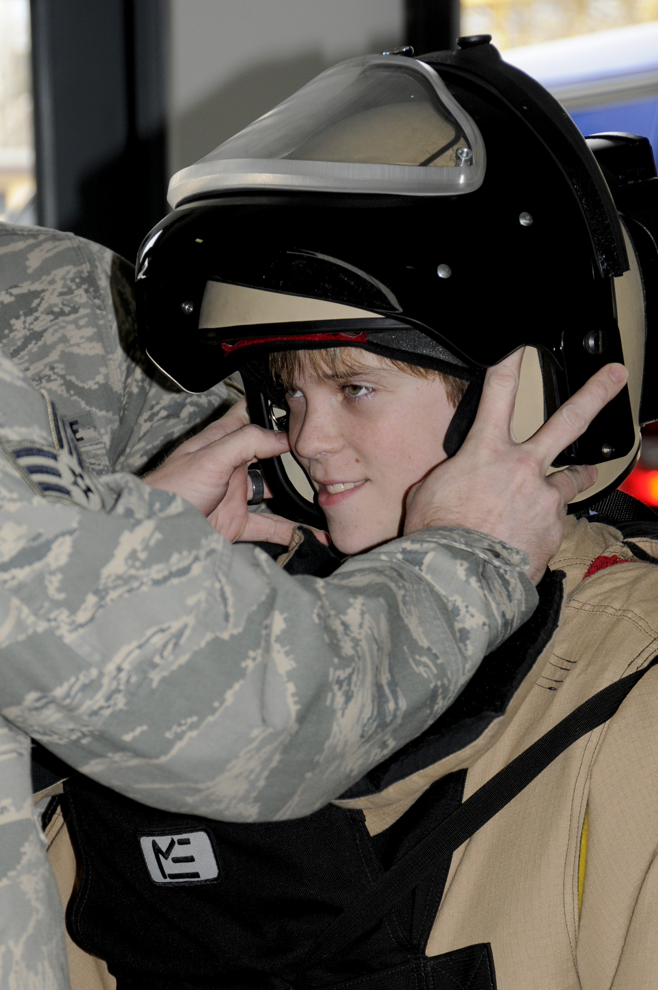 Opportunity given to teen to be pilot for a day > Scott Air Force Base ...