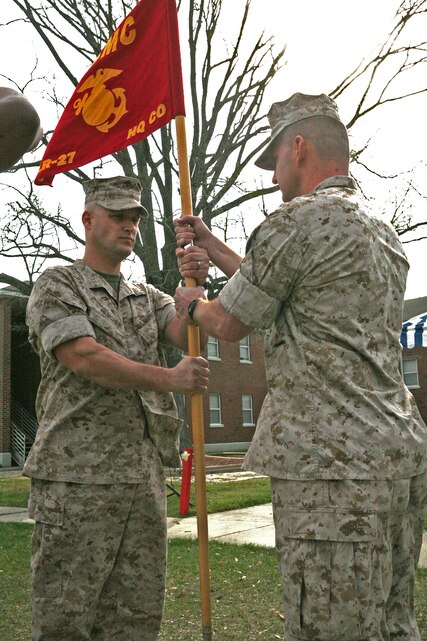 Headquarters company welcomes new commanding officer > United States ...