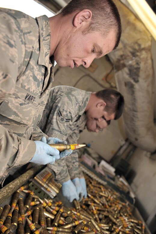 Ammo Airmen supply the fight > U.S. Air Force > Article Display
