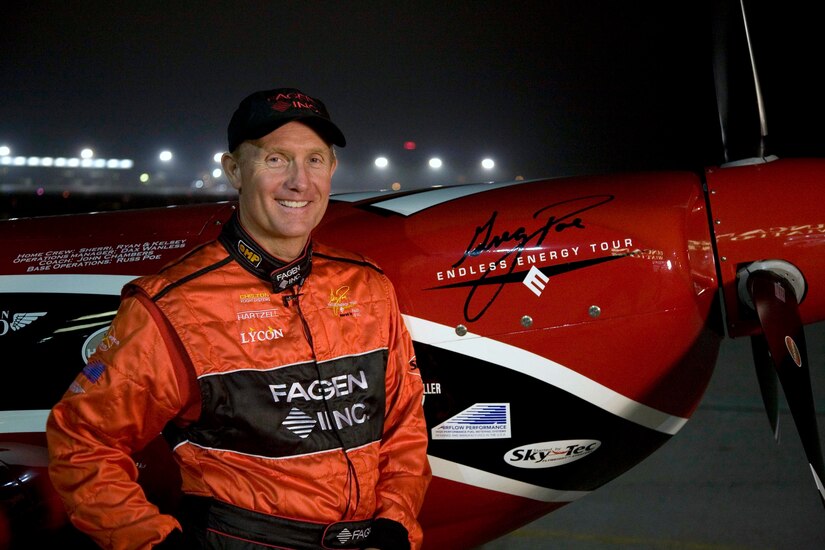 Air show pilot to help Airmen ‘elevate lives’ > Joint Base Langley ...